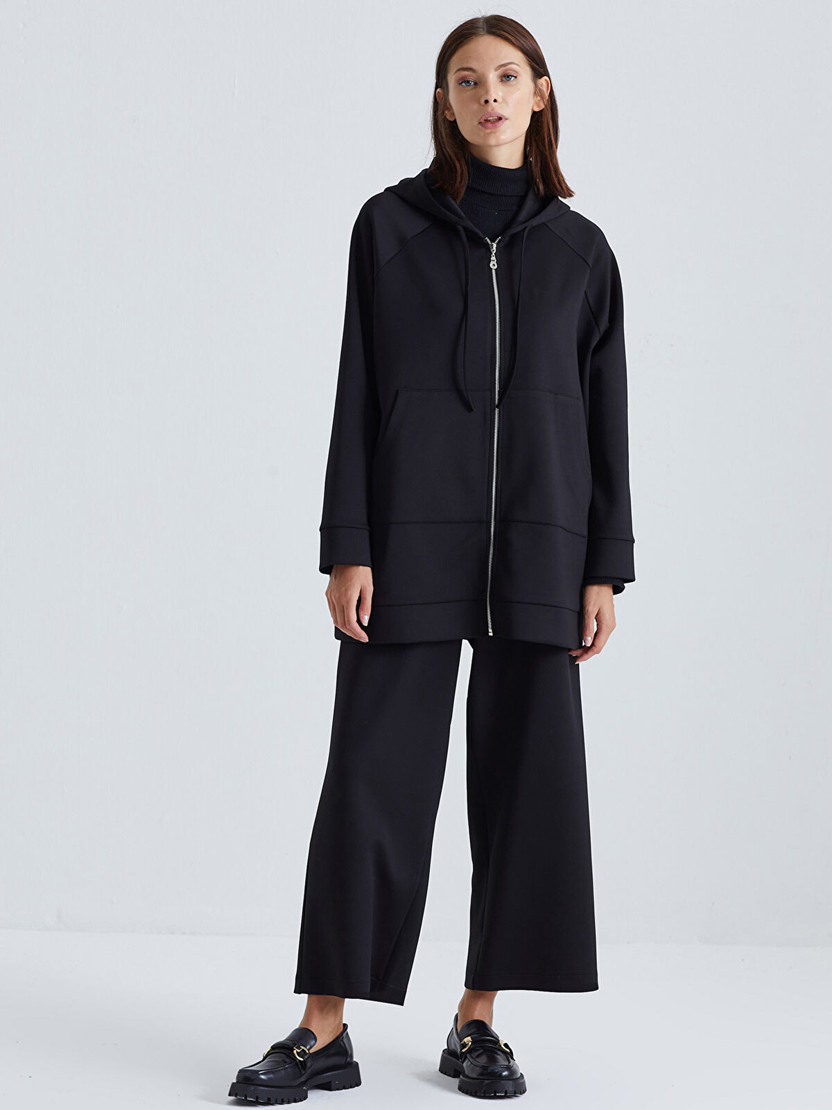 Terzi Dükkanı Kapüşonlu Düz Uzun Kollu Dalgıç Kumaş Kadın Hırka ve Pantolon Takımı