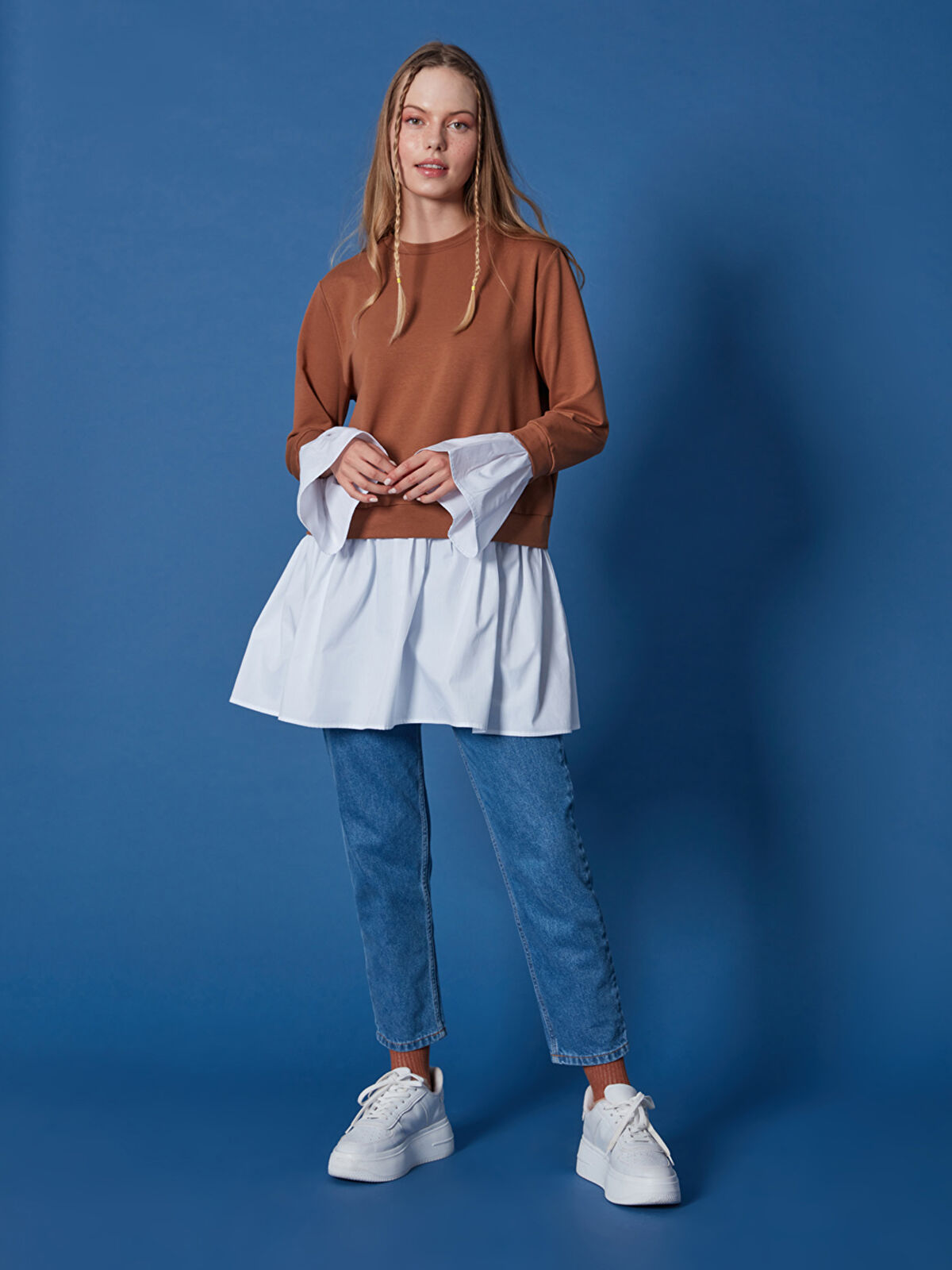 Mizalle Bisiklet Yaka Düz Uzun Kollu Kadın Sweatshirt