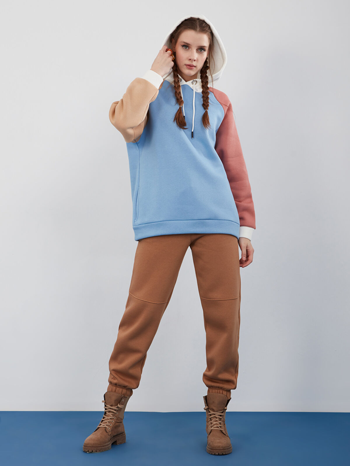 Mizalle Beli Lastikli Düz Cep Detaylı Kadın Jogger Eşofman Altı Mizalle Beli Lastikli Düz Cep Detaylı Kadın Jogger Eşofman Altı