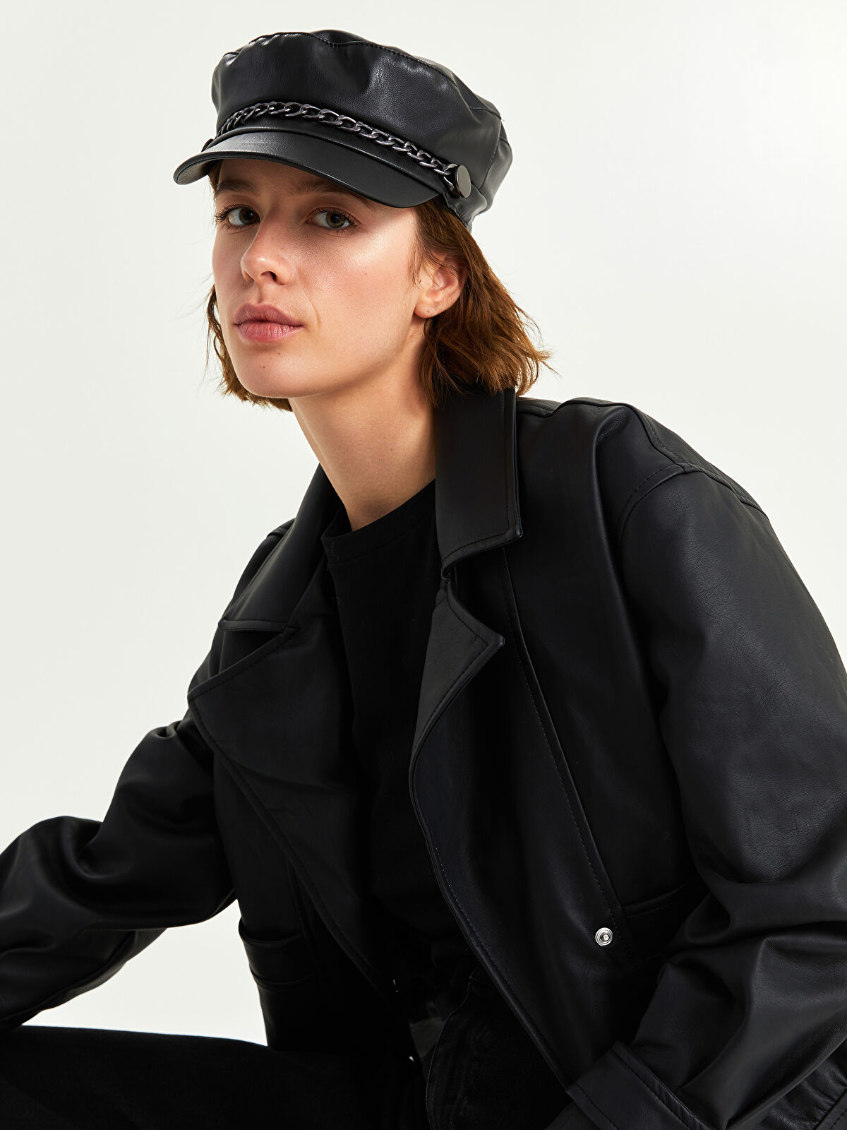 Deri Görünümlü Kadın Denizci Şapka