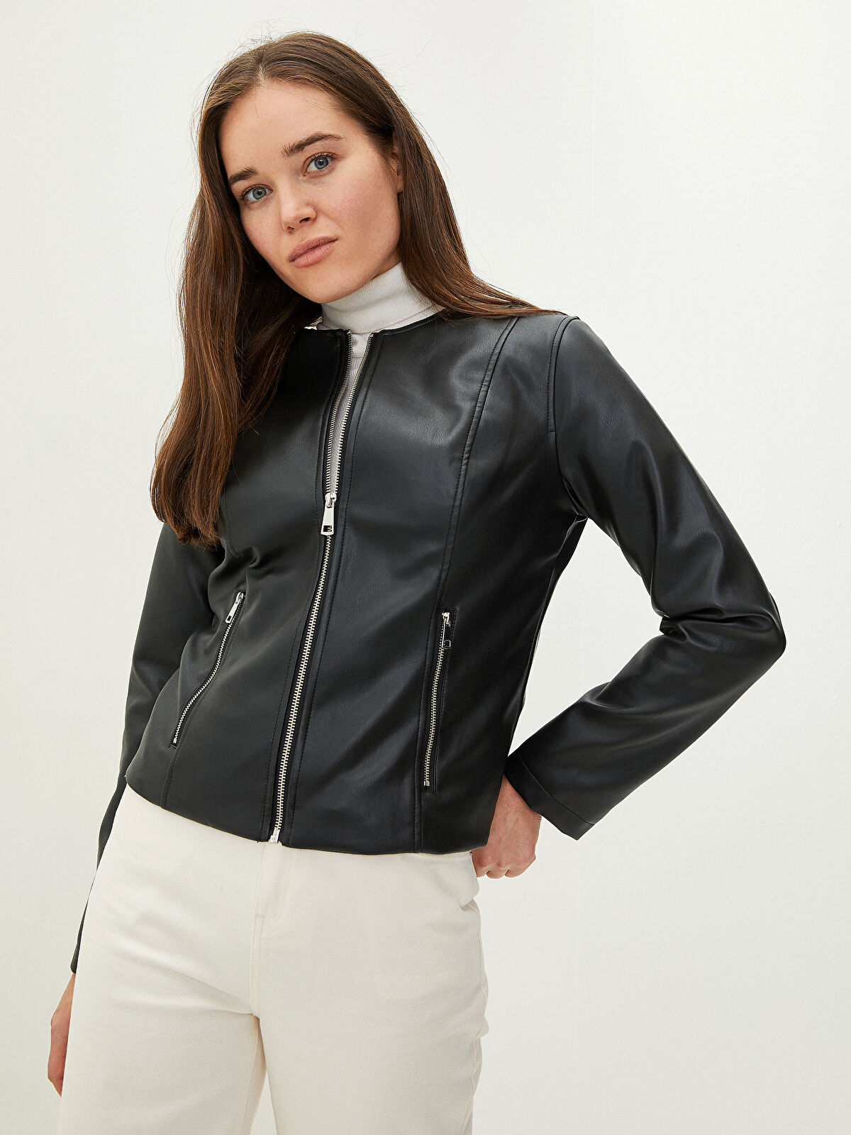 LCW CLASSIC Bisiklet Yaka Cep Detaylı Uzun Kollu İnce Kadın Deri Görünümlü Mont