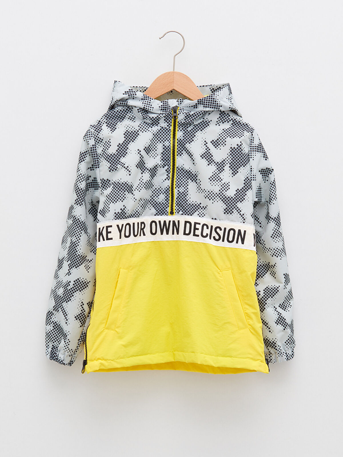 Kapüşonlu Baskılı Erkek Çocuk Kanguru Mont