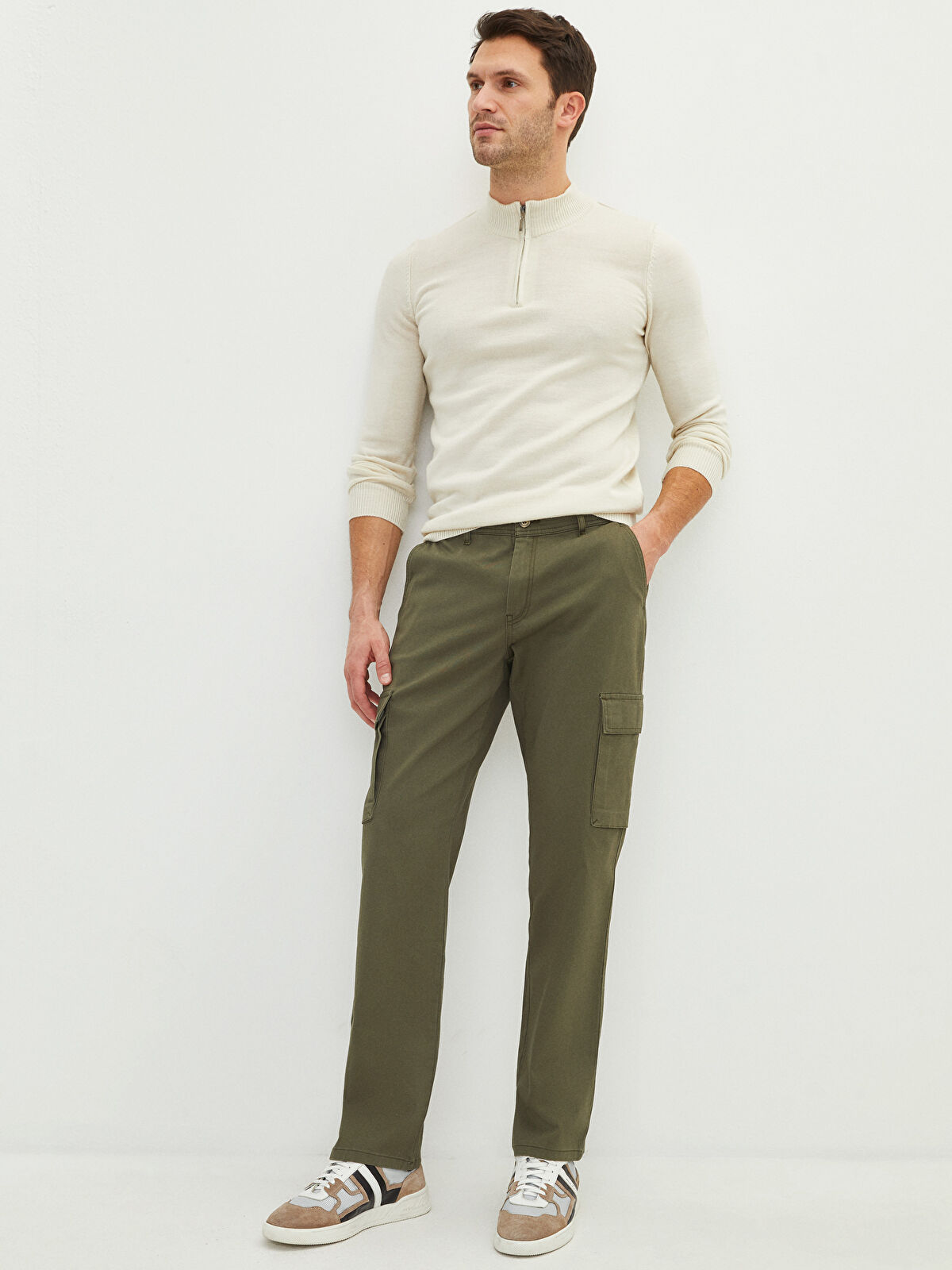 LCW CLASSIC Regular Fit Gabardin Erkek Kargo Pantolon LCW CLASSIC Regular Fit Gabardin Erkek Kargo Pantolon