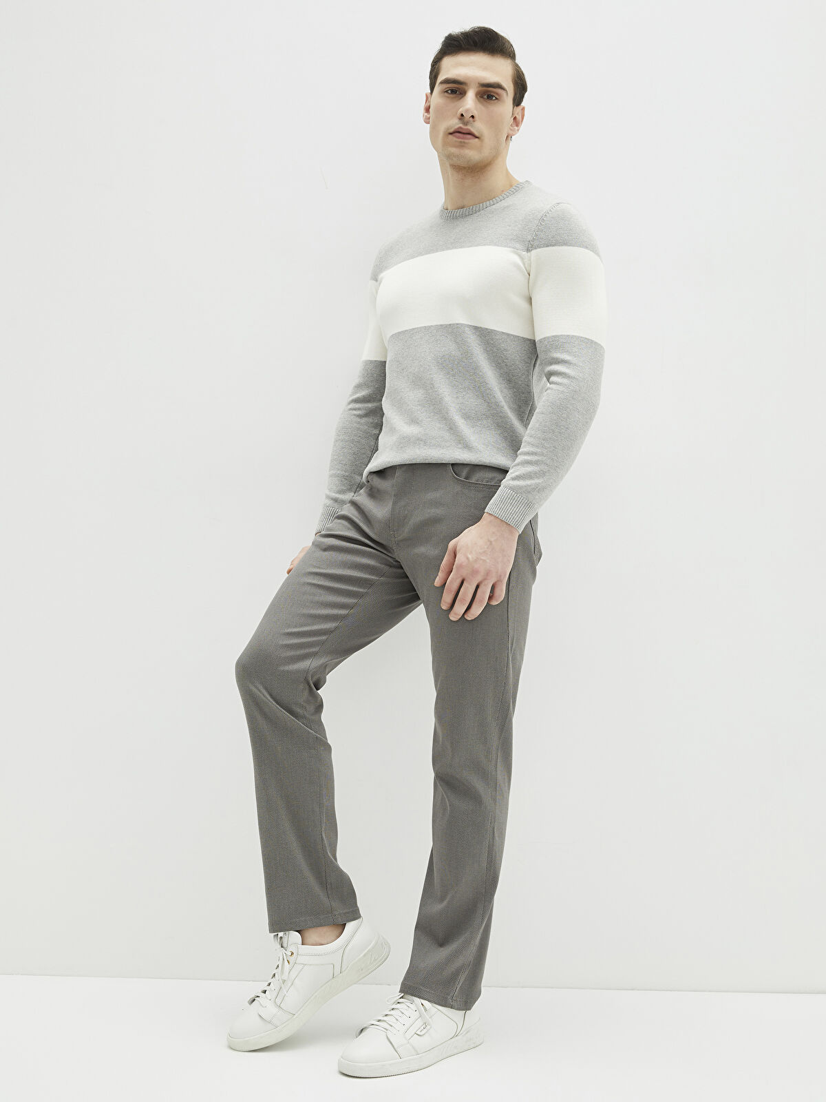 LCW CLASSIC Regular Fit Dokulu Erkek Pantolon