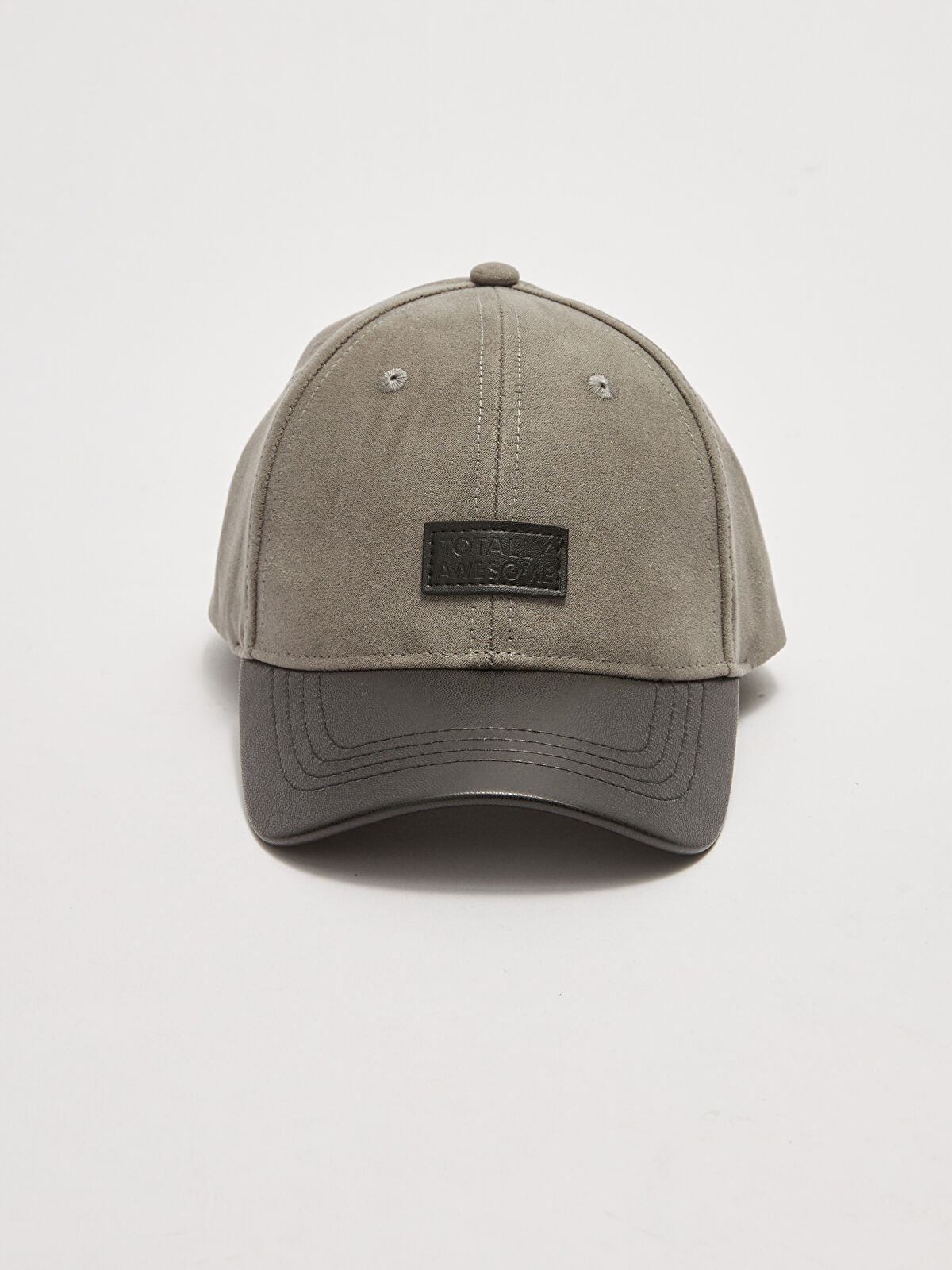 Etiket Detaylı Erkek Çocuk Kep Şapka