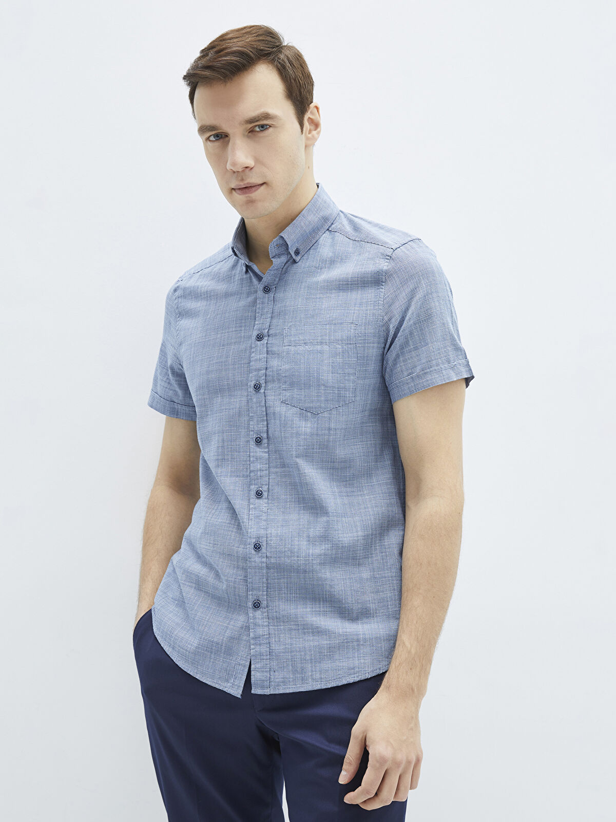 LCW CLASSIC Slim Fit Kısa Kollu Ekose Poplin Gömlek LCW CLASSIC Slim Fit Kısa Kollu Ekose Poplin Gömlek