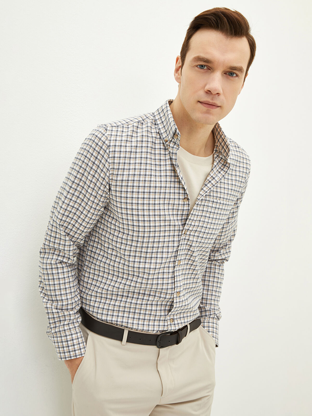 LCW CLASSIC Regular Fit Uzun Kollu Ekose Gabardin Erkek Gömlek LCW CLASSIC Regular Fit Uzun Kollu Ekose Gabardin Erkek Gömlek