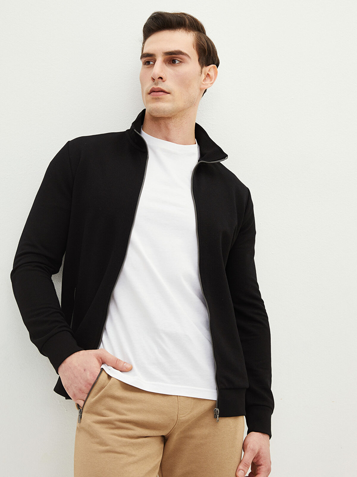 LCW BASIC Rahat Kalıp Dik Yaka Uzun Kollu Erkek Sweatshirt