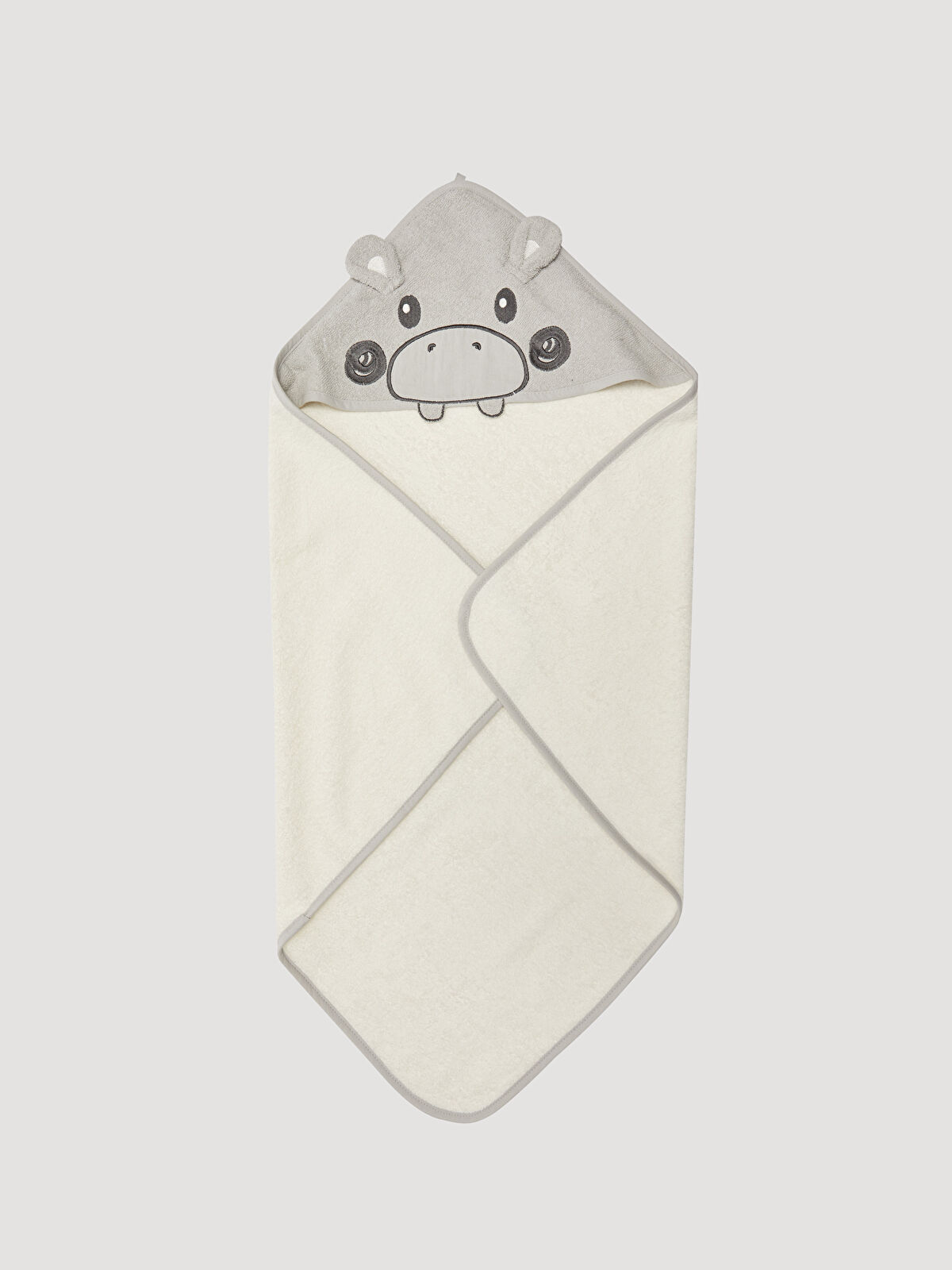 Nakış Detaylı Erkek Bebek Havlu