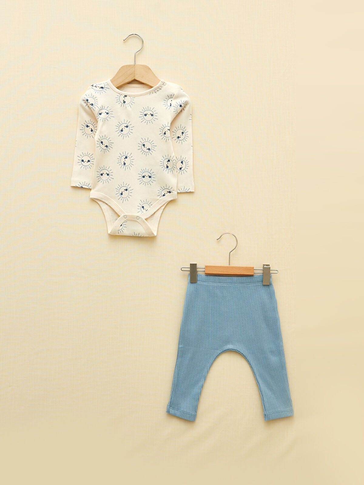 LCW GREEN Bisiklet Yaka Uzun Kollu Organik Pamuklu Erkek Bebek Çıtçıtlı Body ve Pantolon 2'li Takım