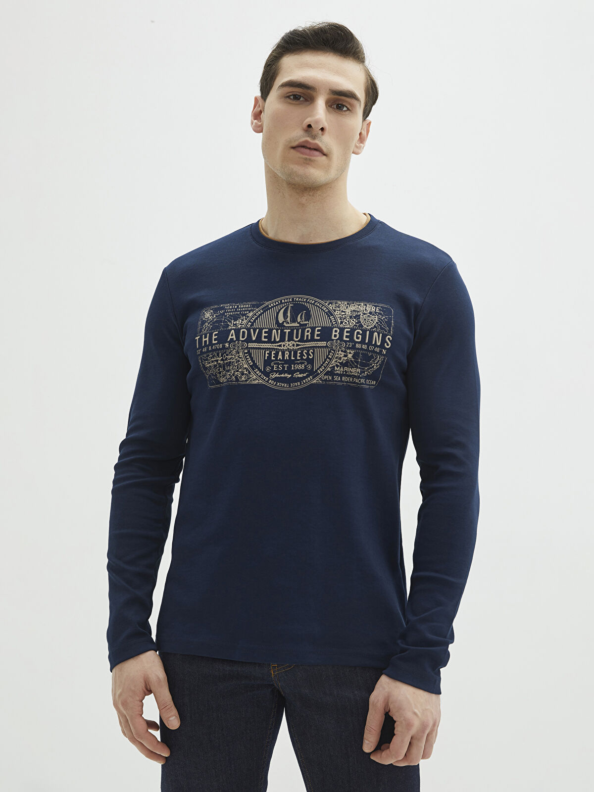 LCW CLASSIC Bisiklet Yaka Uzun Kollu Baskılı Penye Erkek Tişört