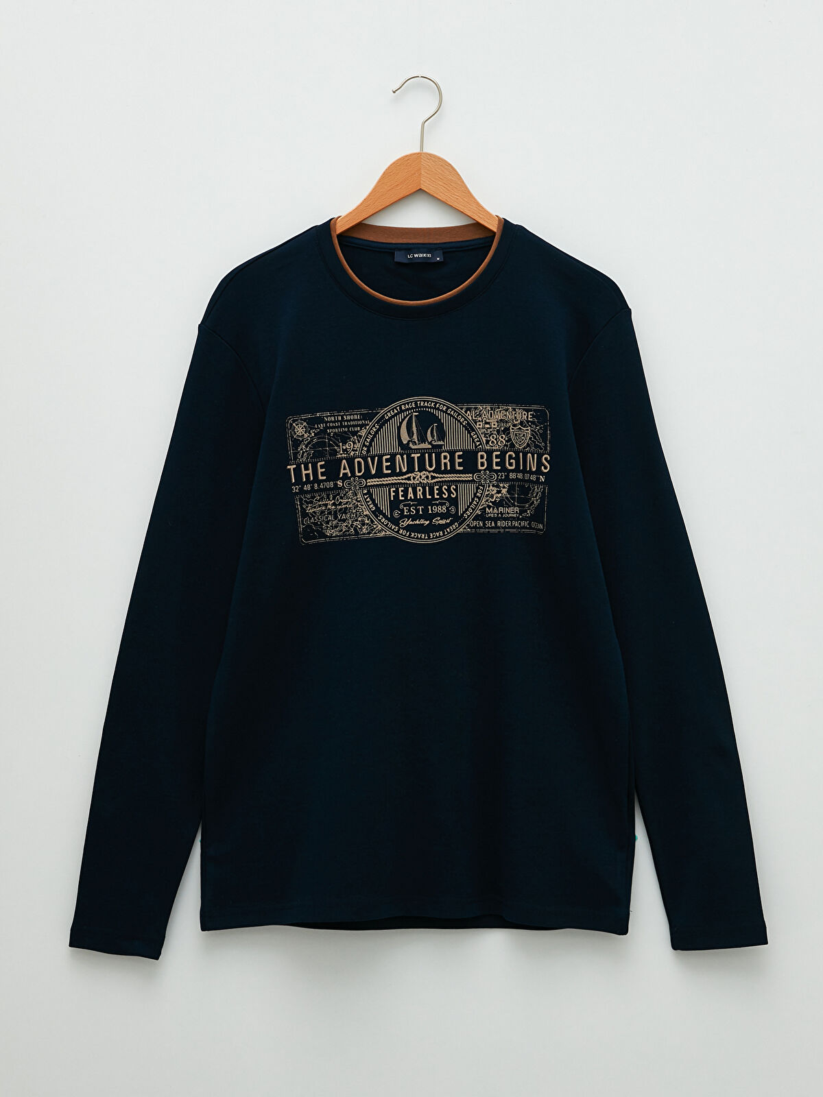 LCW CLASSIC Bisiklet Yaka Uzun Kollu Baskılı Penye Erkek Tişört