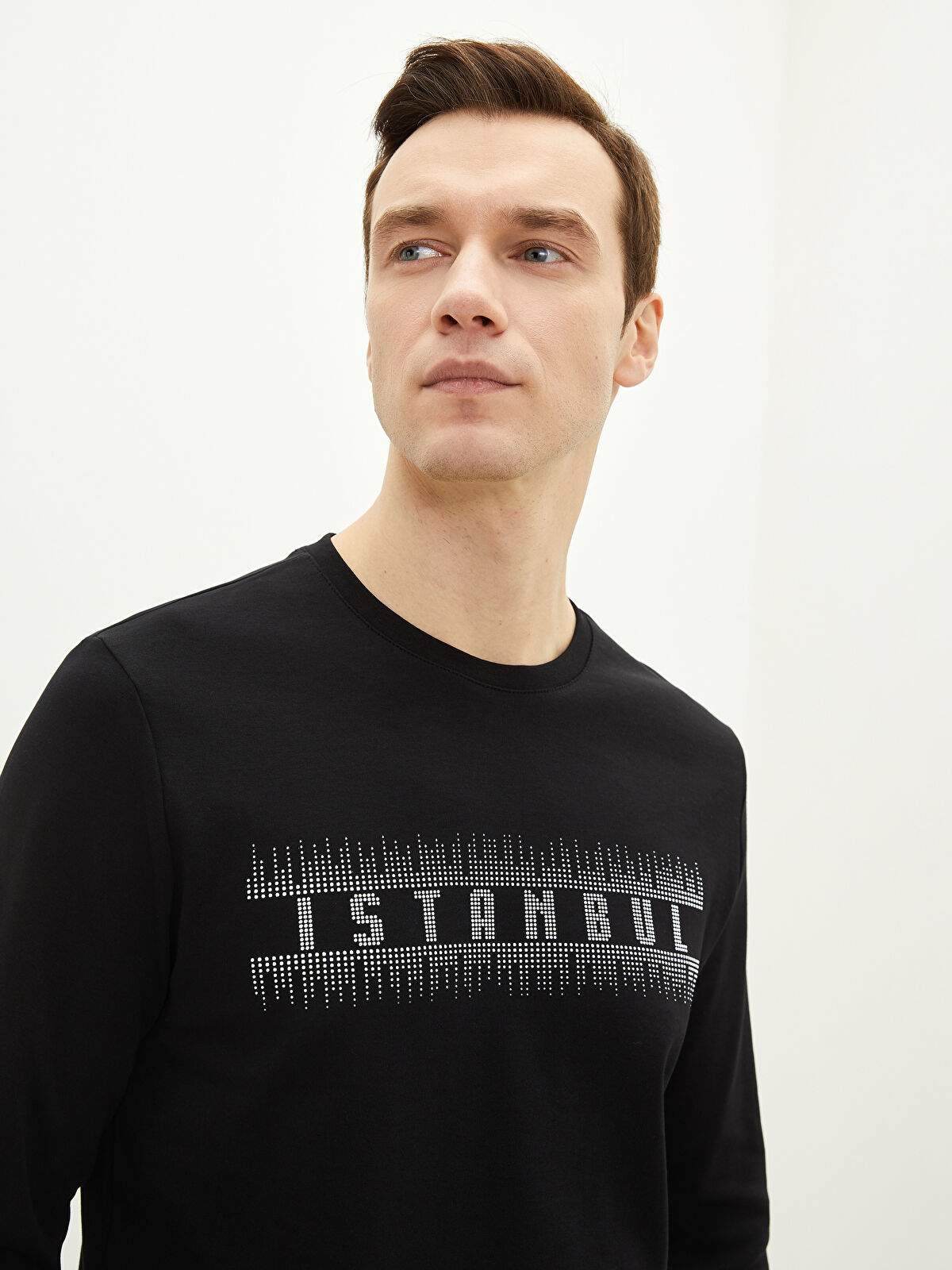 LCW CLASSIC Bisiklet Yaka Uzun Kollu İstanbul Baskılı Erkek Tişört