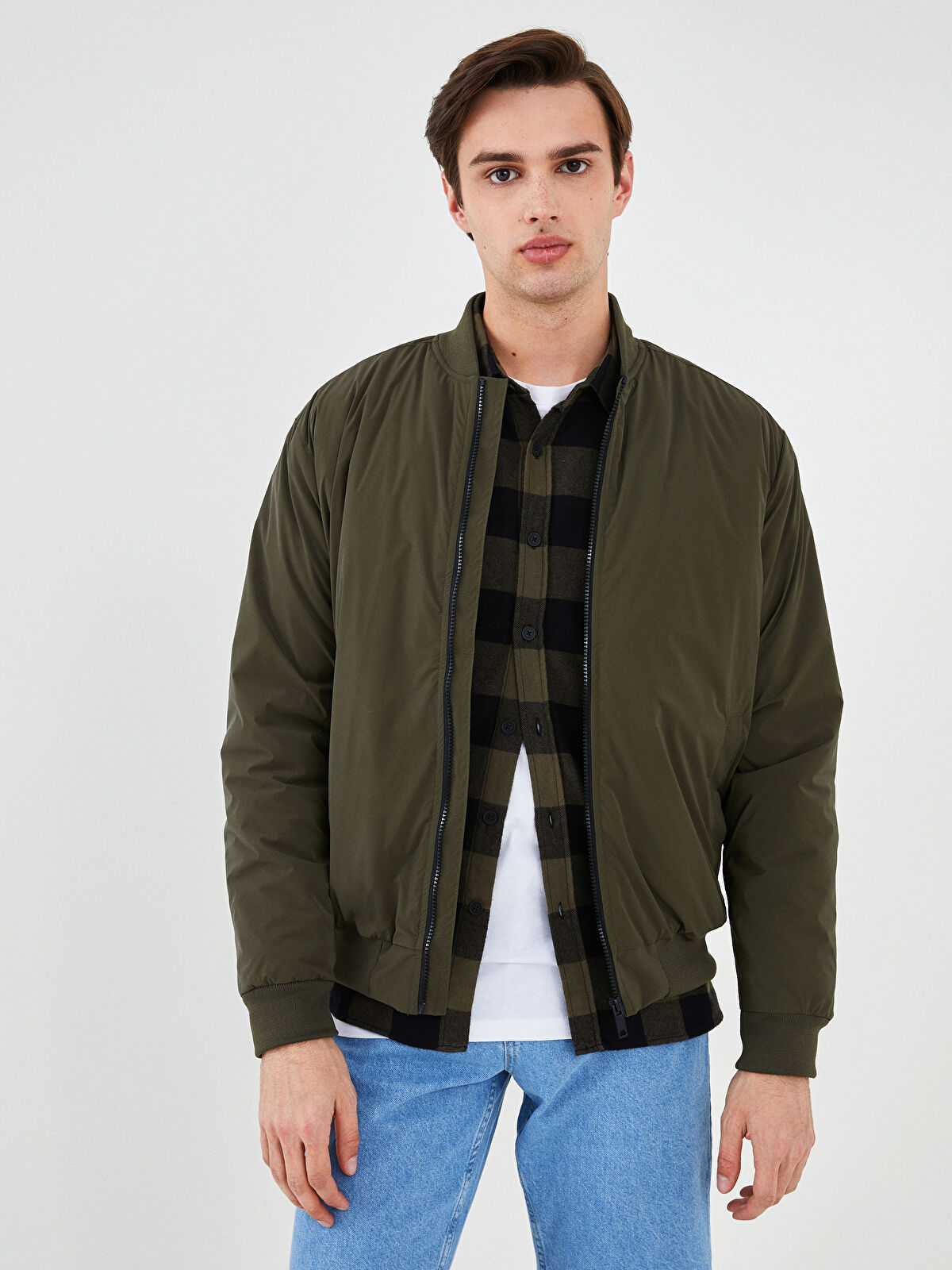 LCW CASUAL Rahat Kalıp Kolej Yaka Bomber Erkek Mont LCW CASUAL Rahat Kalıp Kolej Yaka Bomber Erkek Mont