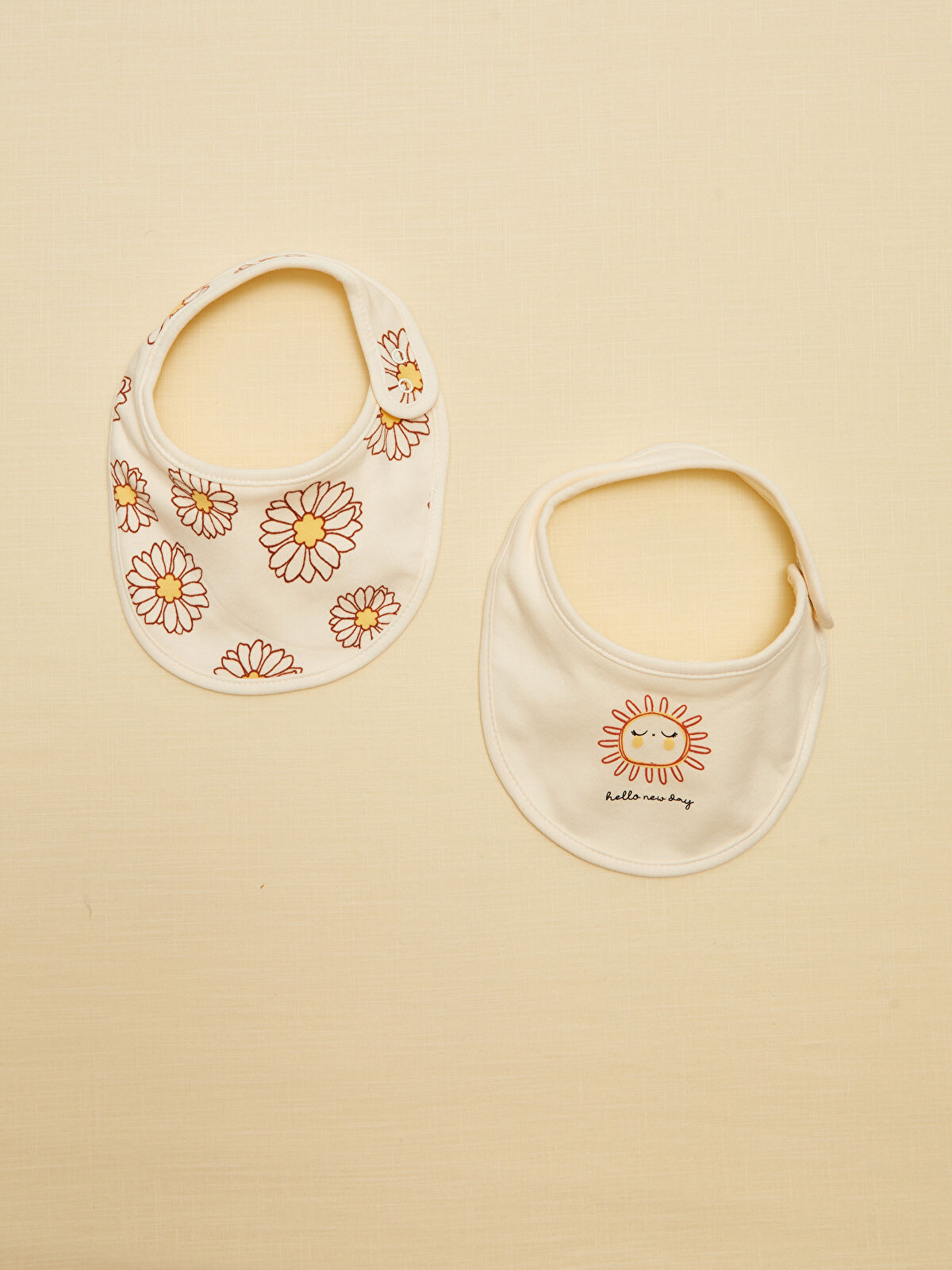 LCW GREEN Baskılı Organik Pamuklu Kız Bebek Mama Önlüğü 2'li