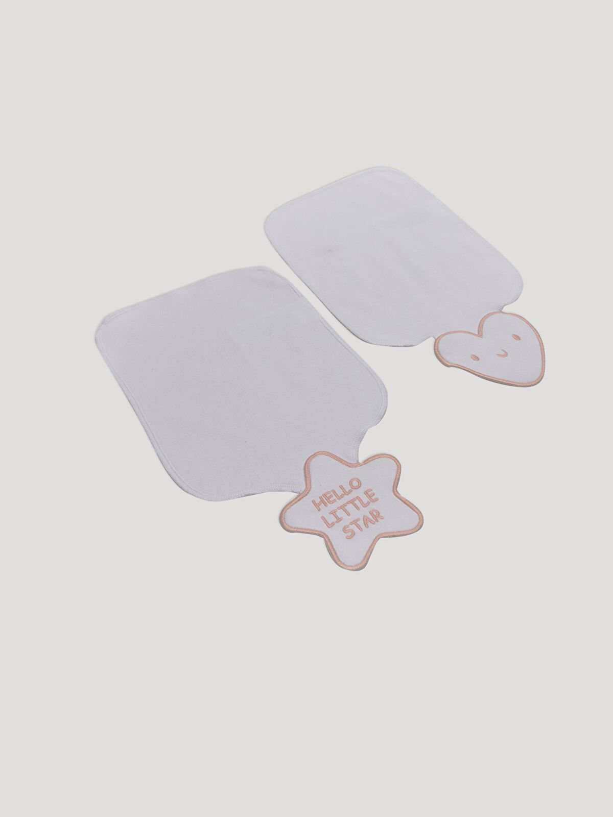 Nakış Detaylı Kız Bebek Sırt Bezi 2'li Nakış Detaylı Kız Bebek Sırt Bezi 2'li