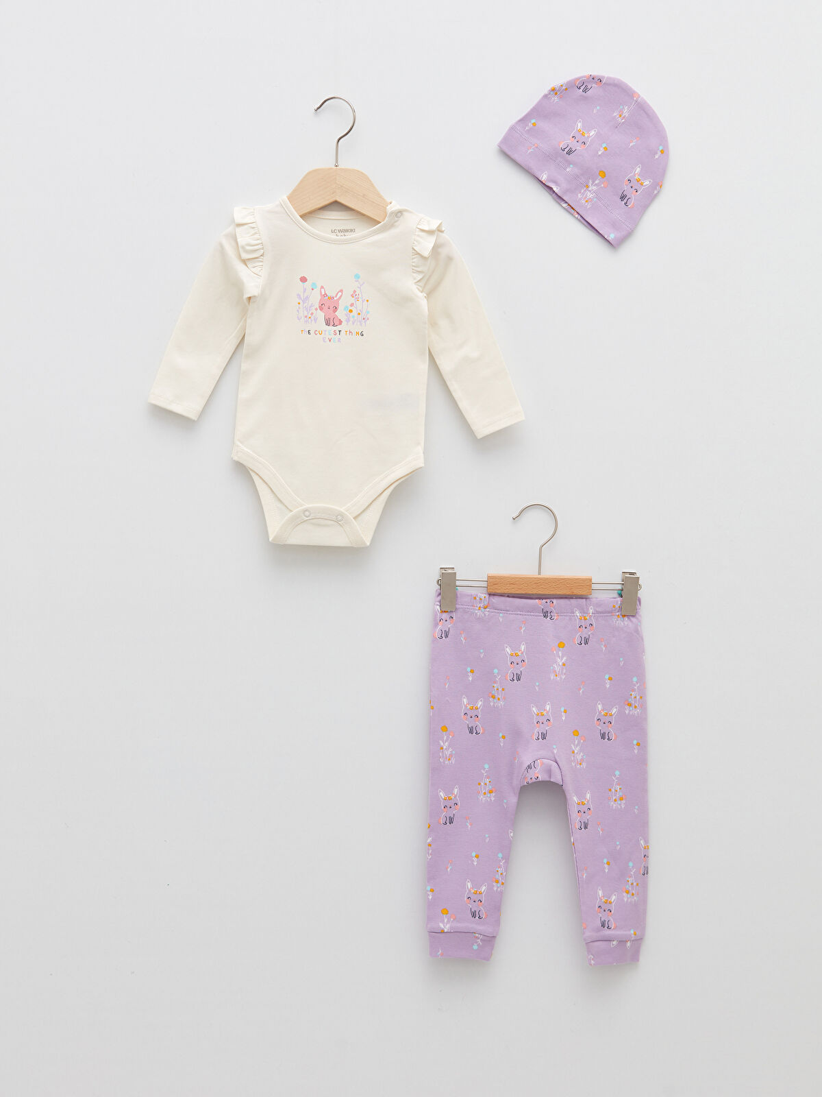 Bisiklet Yaka Uzun Kollu Baskılı Bebek Çıtçıtlı Body Pantolon ve Bere 3'lü Takım