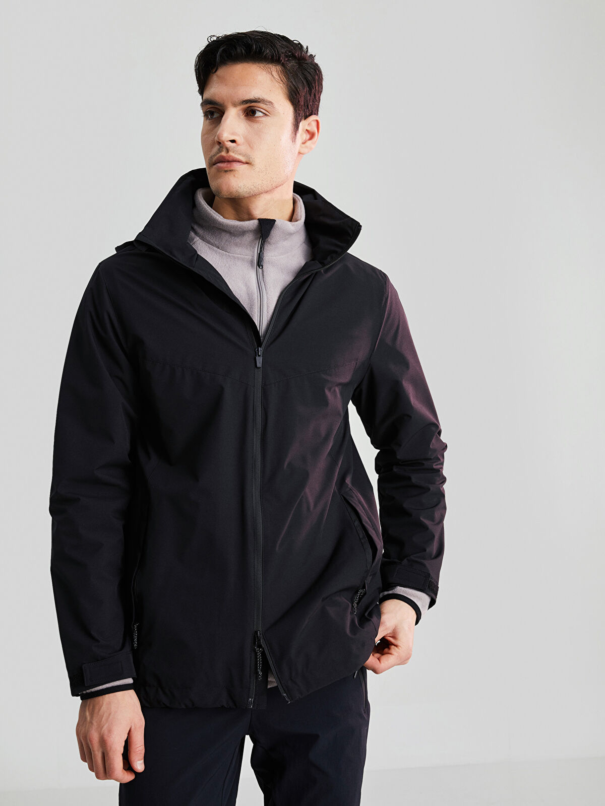 Outdoor Standart Kalıp Kapüşonlu Erkek Mont
