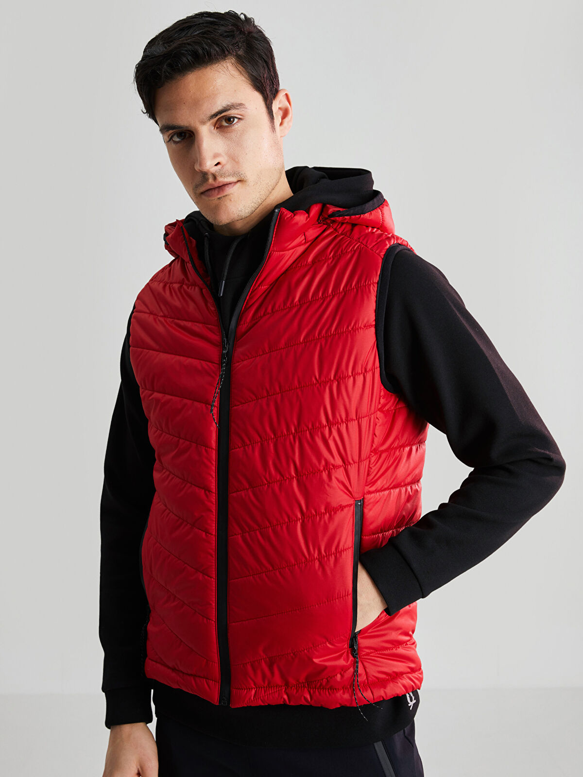 Outdoor Standart Kalıp Kapüşonlu Erkek Yelek