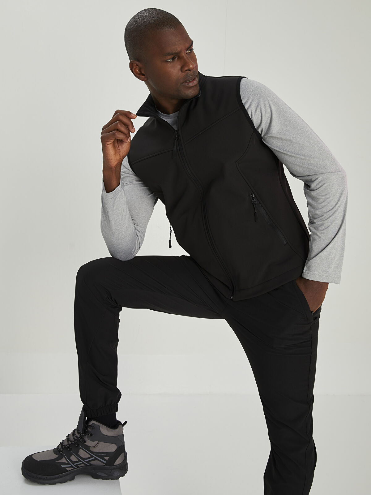 Outdoor Dik Yaka Fermuarlı İnce Erkek Yelek