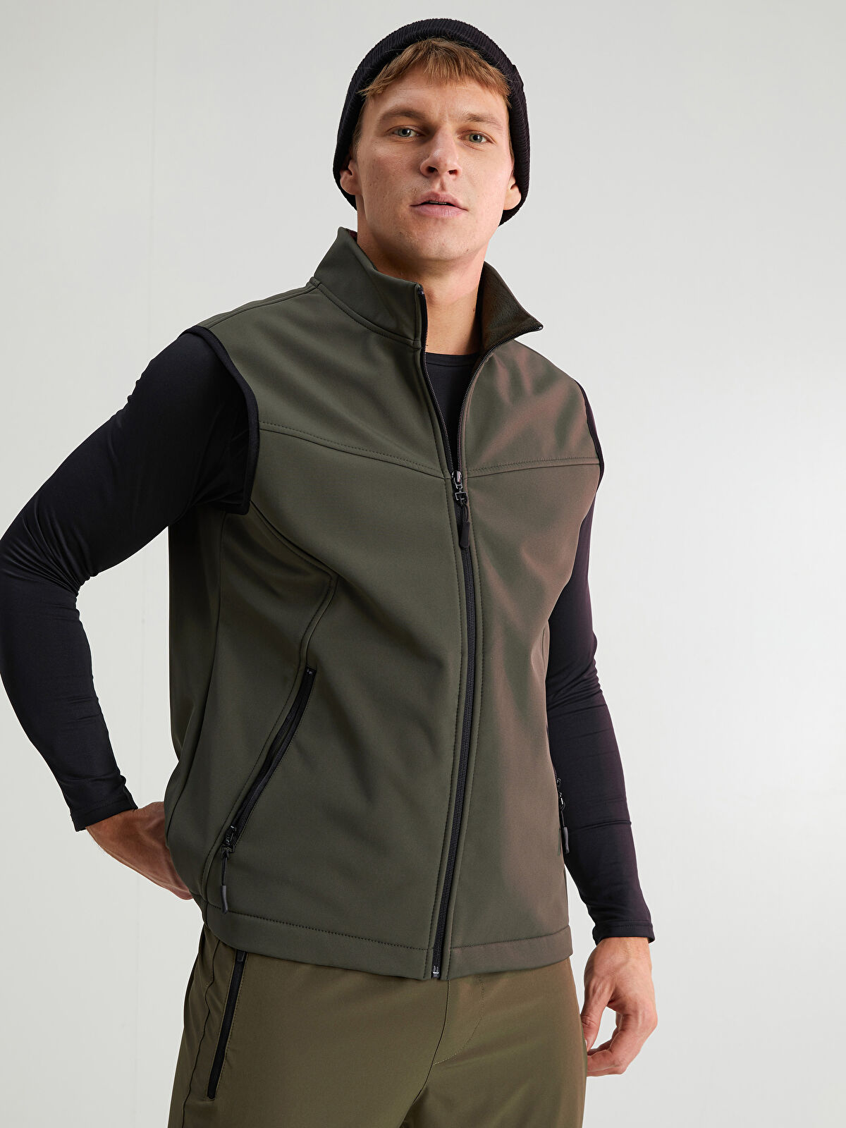 Outdoor Dik Yaka Fermuarlı İnce Erkek Yelek