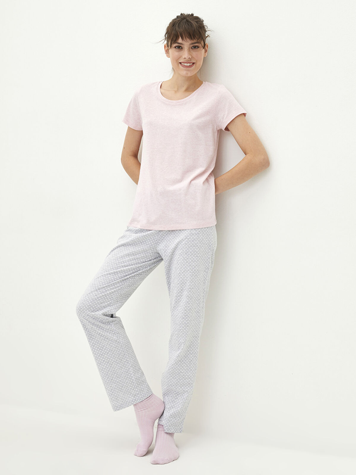 LCW DREAM Bisiklet Yaka Puantiyeli Kısa Kollu Kadın Pijama Takımı