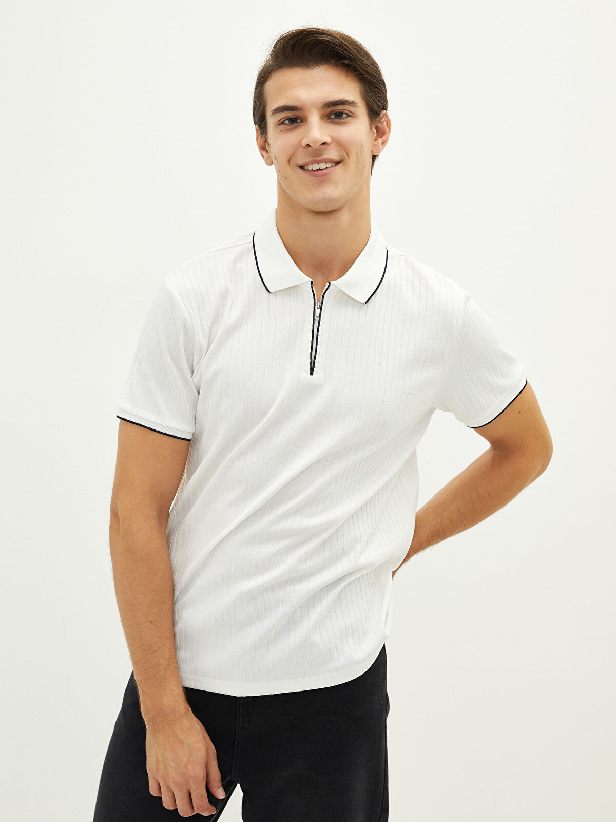 LCW VISION Polo Yaka Kısa Kollu Düz Jakarlı Erkek Tişört