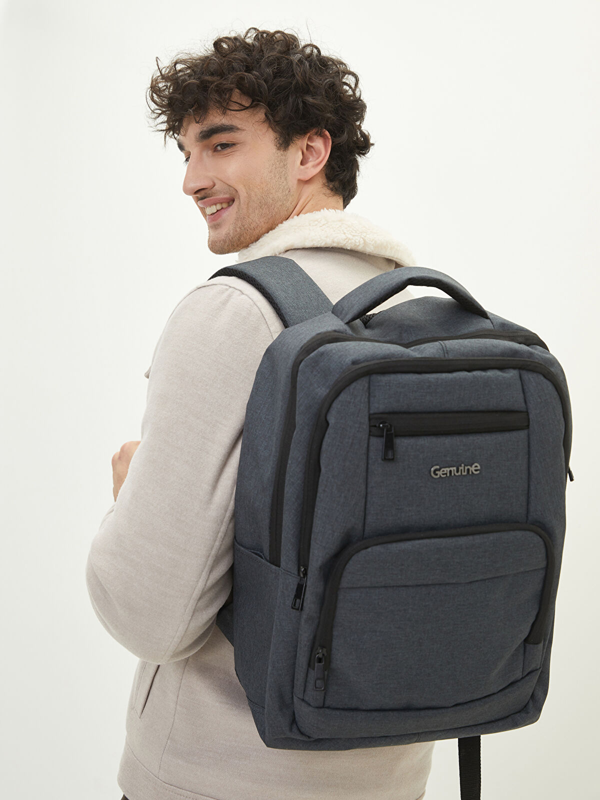 Etiket Baskılı Laptop Çantası