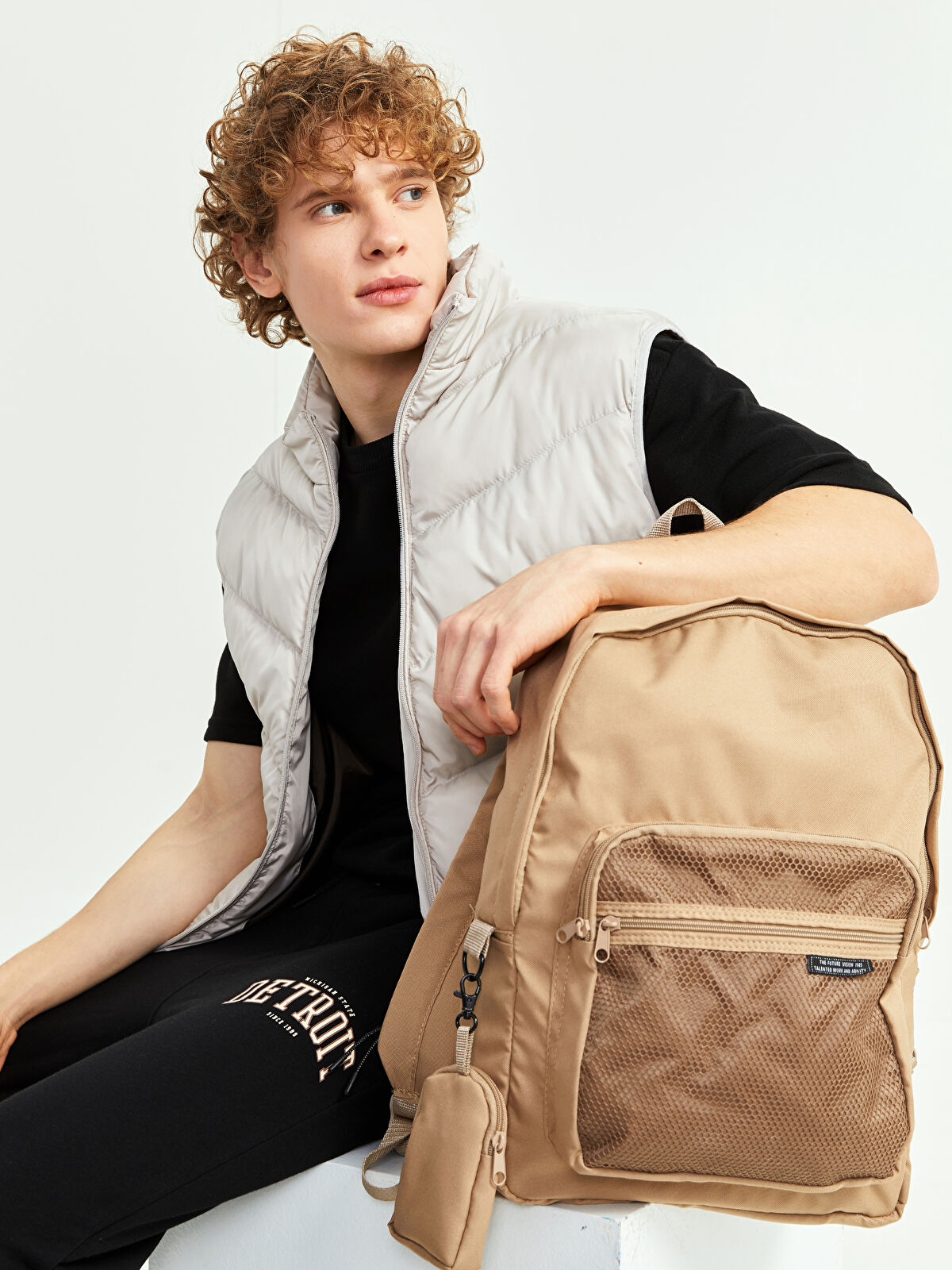 File Detaylı Erkek Sırt Çantası File Detaylı Erkek Sırt Çantası