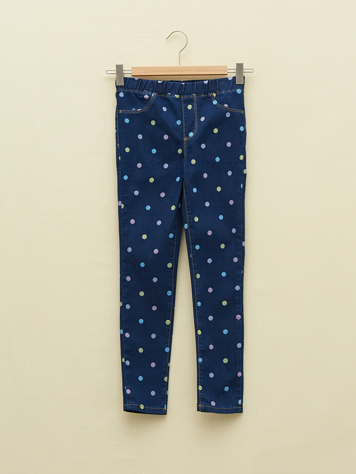 LCW GREEN Beli Lastikli Super Skinny Fit Puantiyeli Kız Çocuk Jean Pantolon LCW GREEN Beli Lastikli Super Skinny Fit Puantiyeli Kız Çocuk Jean Pantolon