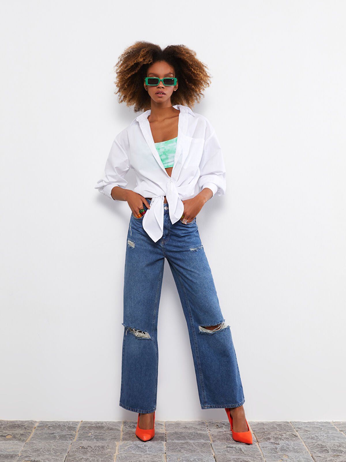 Yüksek Bel Standart Fit Düz Cep Detaylı Geniş Paça Kadın Rodeo Jean Pantolon