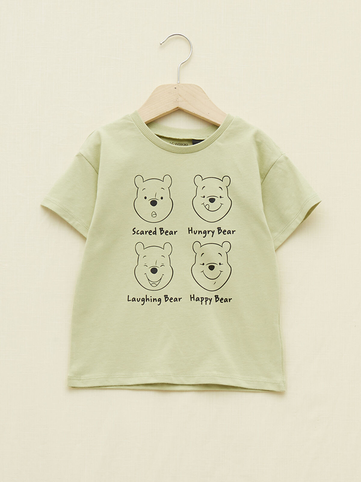 LCW GREEN Bisiklet Yaka Kısa Kollu Winnie the Pooh Baskılı Organik Pamuklu Erkek Bebek Tişört