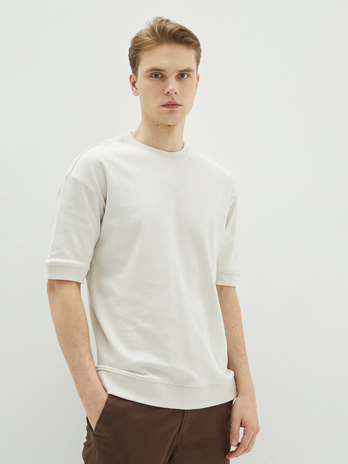 LCW CASUAL Oversize Bisiklet Yaka Kısa Kollu Erkek Sweatshirt