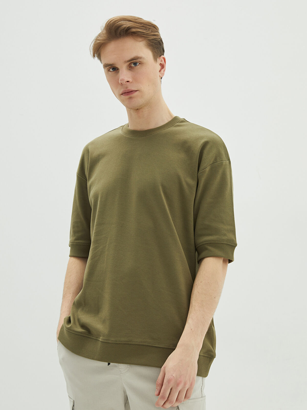 LCW CASUAL Oversize Bisiklet Yaka Kısa Kollu Erkek Sweatshirt