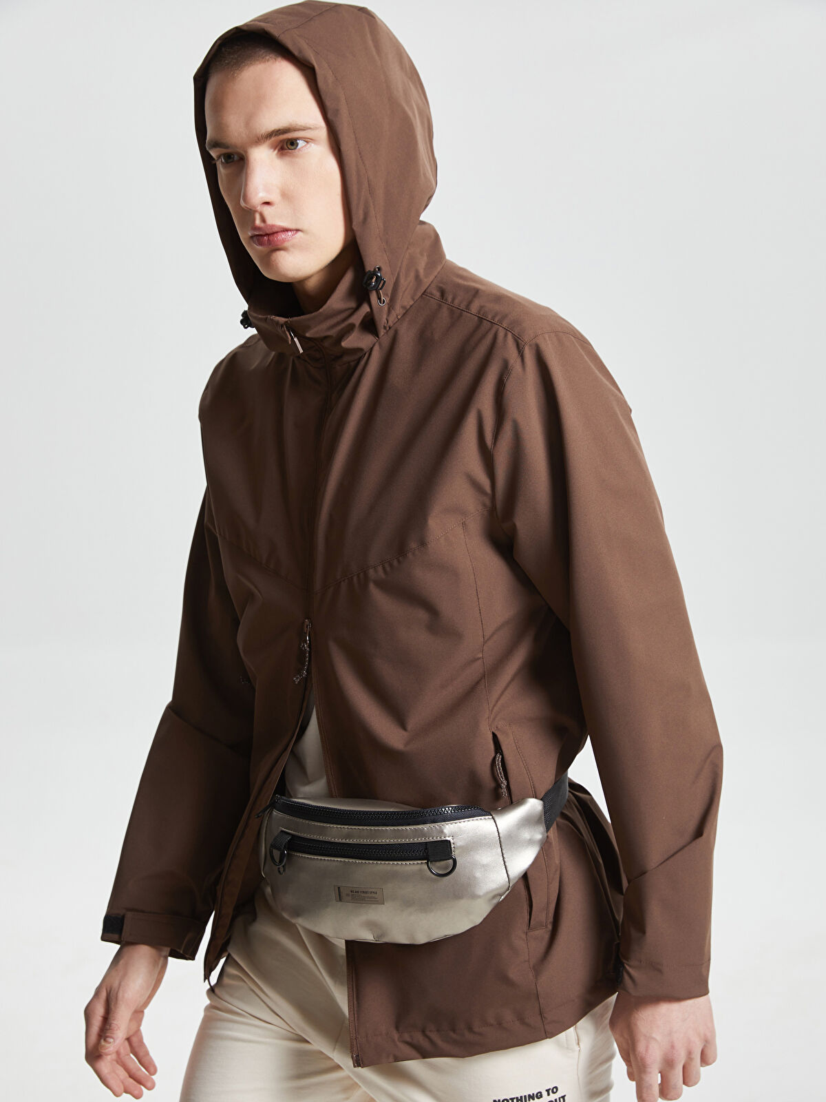 Deri Görünümlü Etiket Baskılı Erkek Bel Çantası