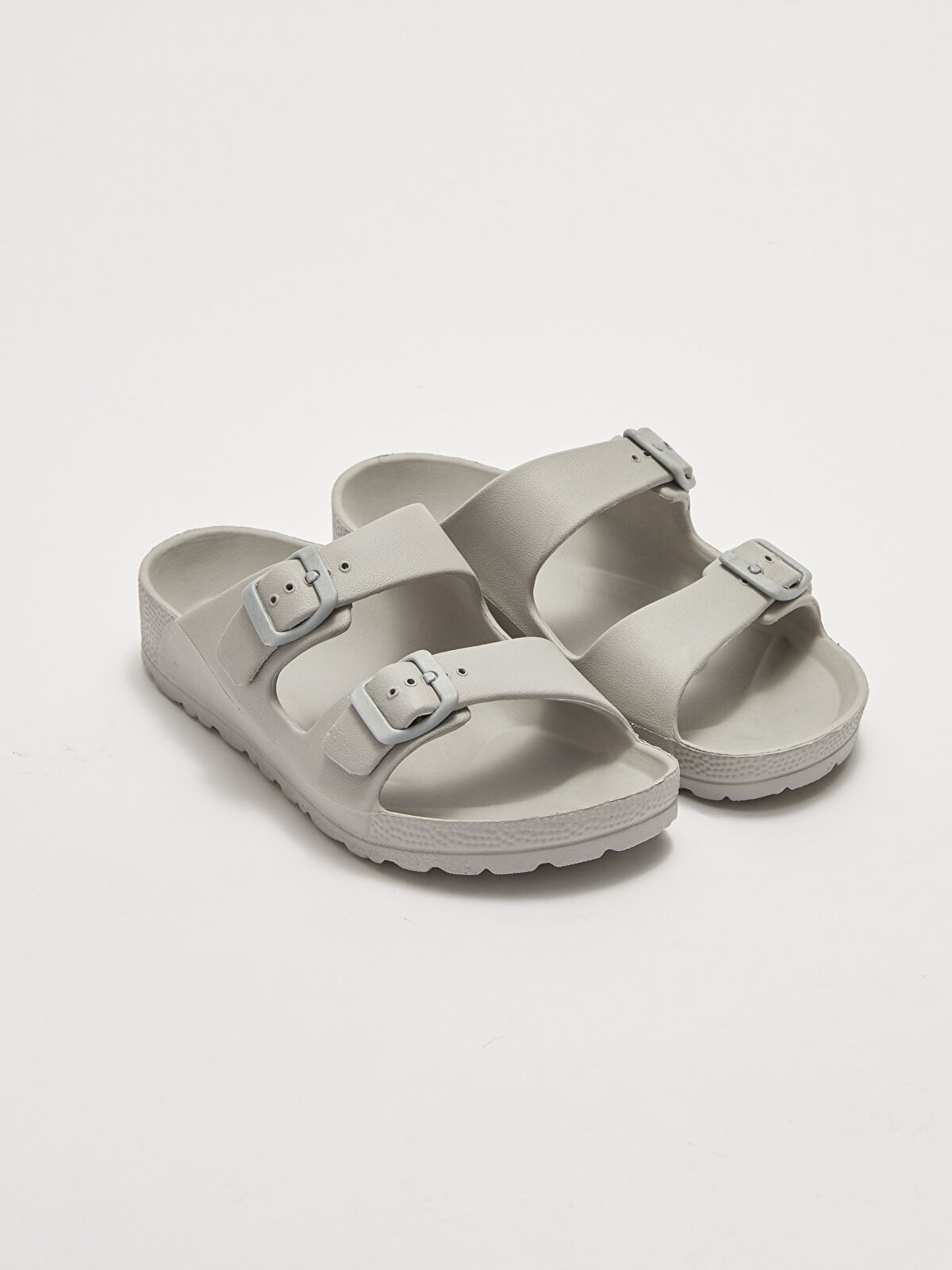 Toka Detaylı Çift Bantlı Kadın Terlik