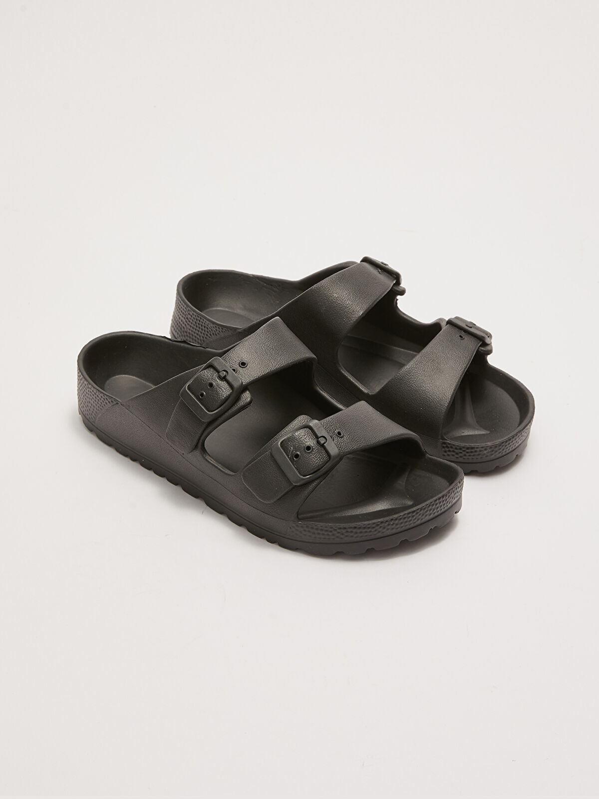 Toka Detaylı Çift Bantlı Kadın Terlik