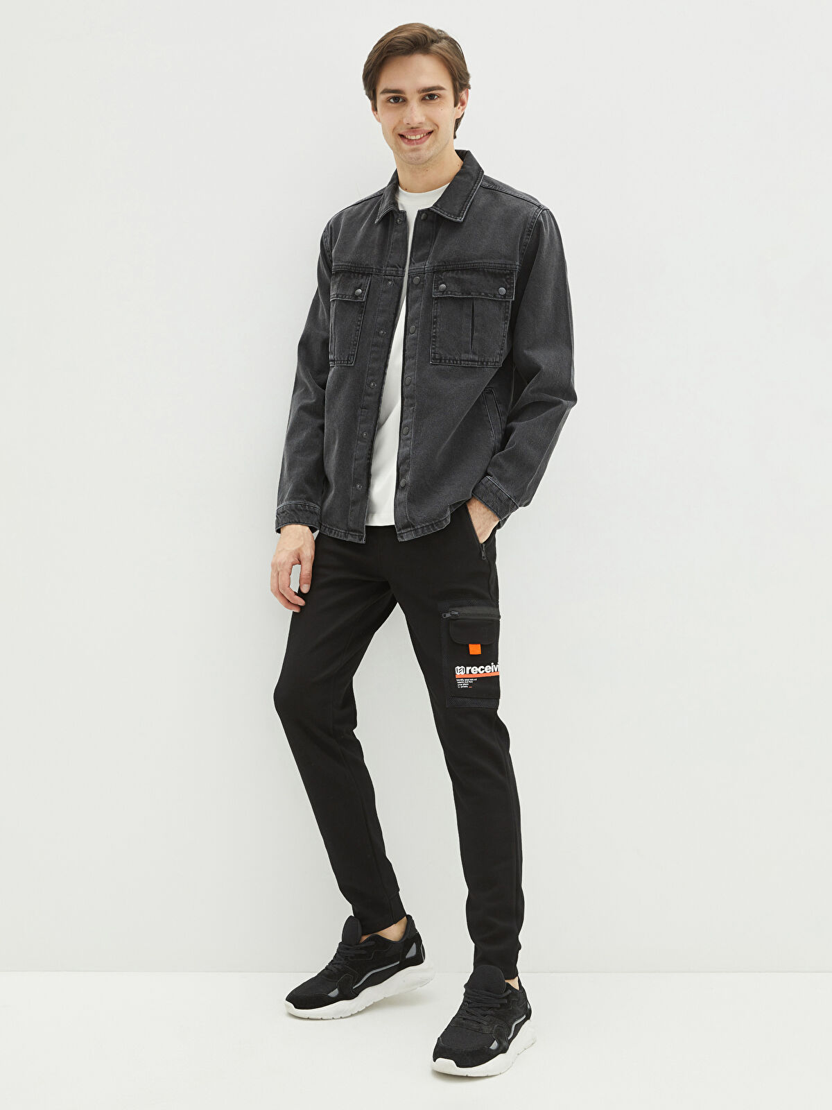 LCW CASUAL Slim Fit Baskılı Kalın Erkek Eşofman Altı LCW CASUAL Slim Fit Baskılı Kalın Erkek Eşofman Altı
