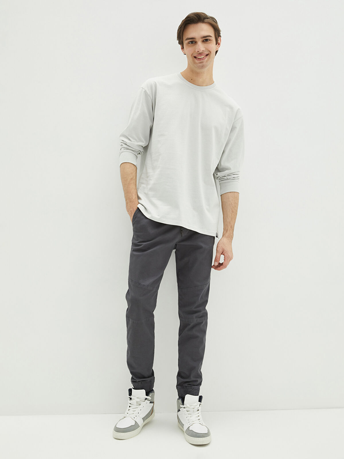 LCW CASUAL Slim Fit Gabardin Erkek Jogger Pantolon
