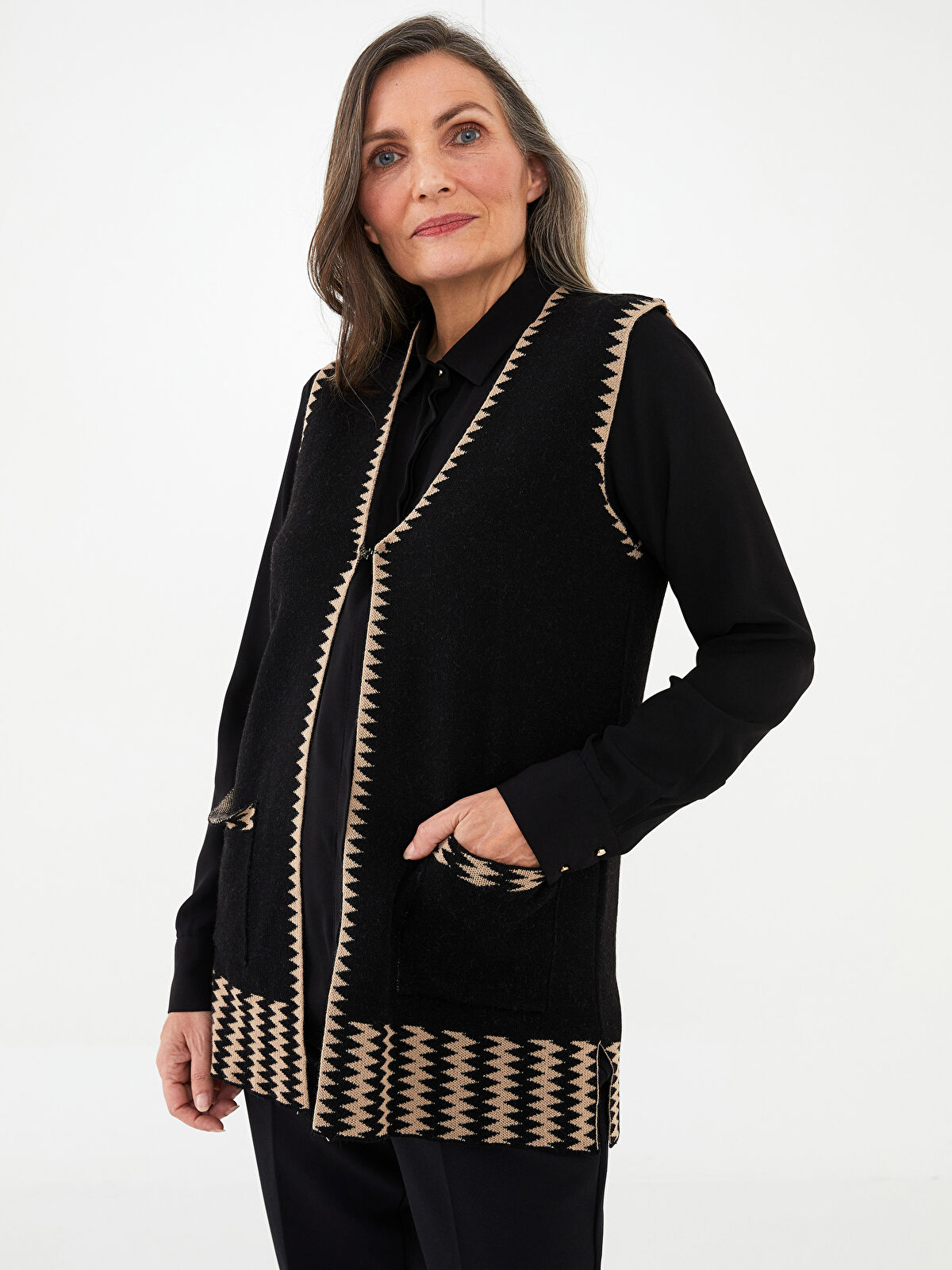 LCW GRACE V Yaka Desenli Kadın Triko Yelek