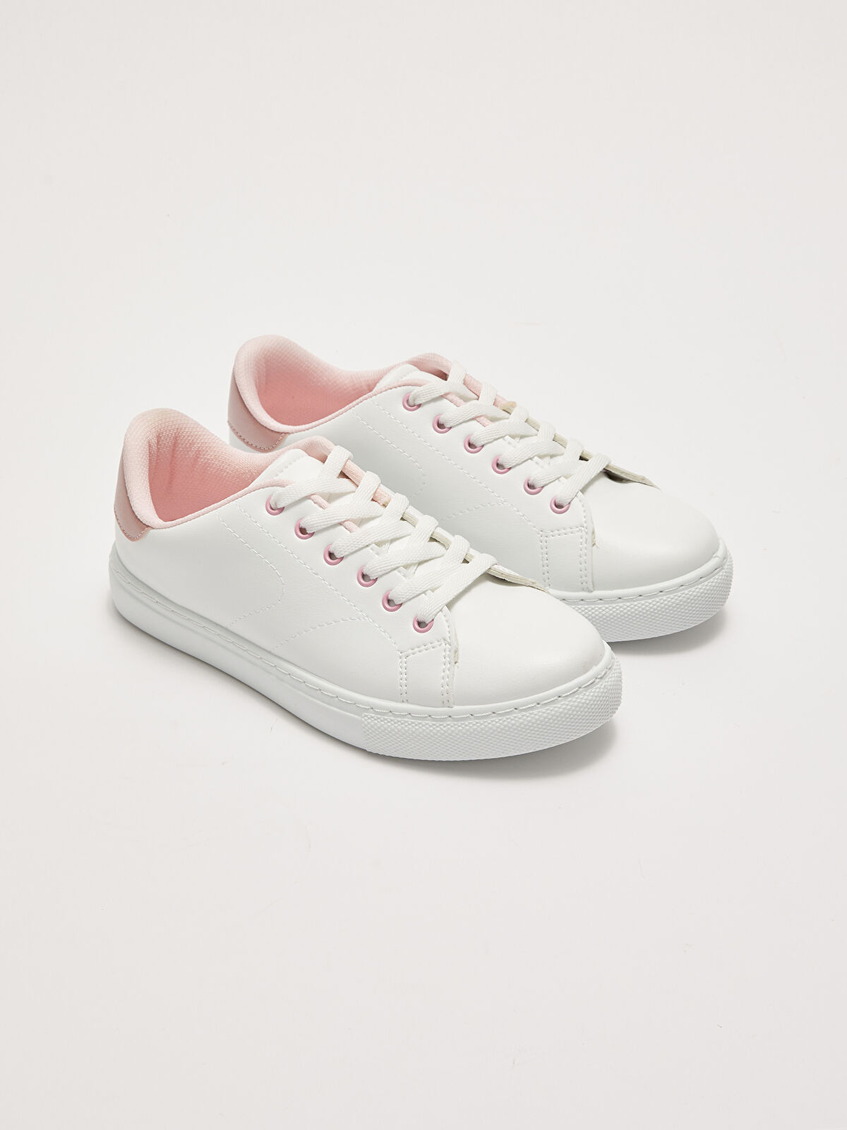 Deri Görünümlü Bağcıklı Kadın Spor Ayakkabı