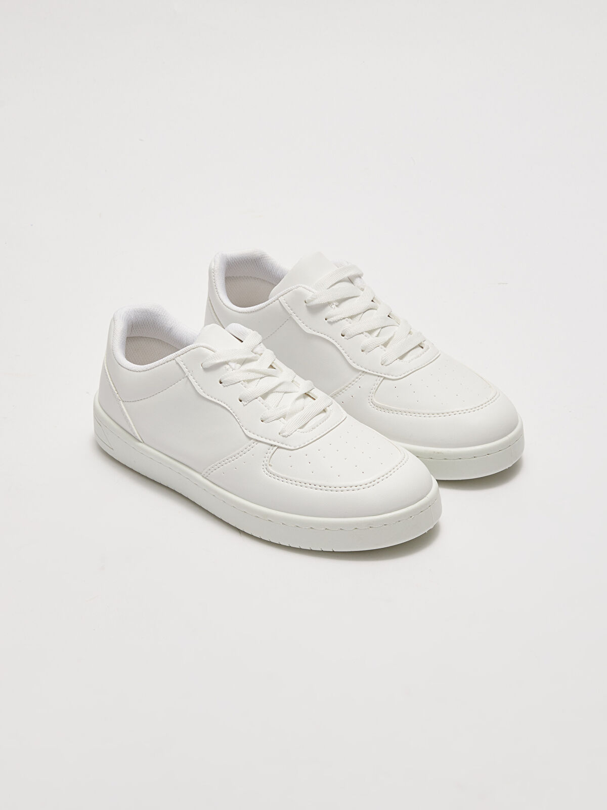 Deri Görünümlü Bağcıklı Kadın Spor Ayakkabı