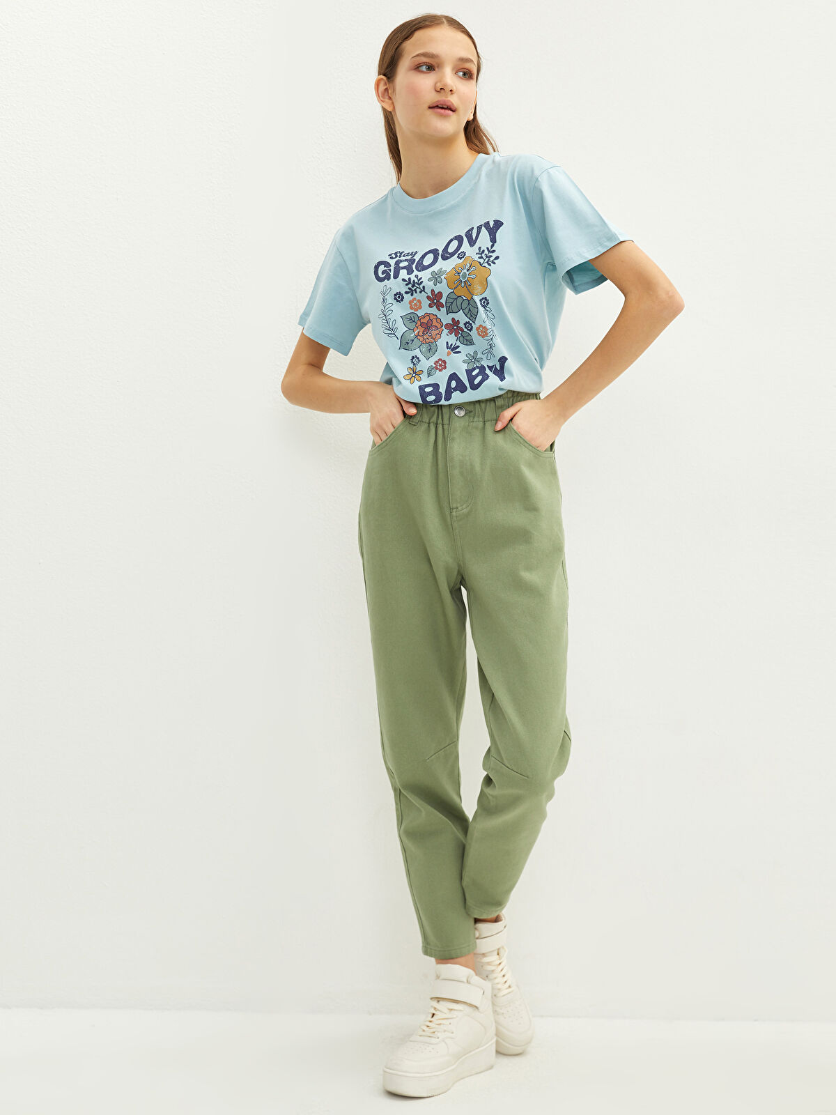 LCW CASUAL Normal Bel Standart Fit Cep Detaylı Gabardin Kumaş Kadın Pantolon LCW CASUAL Normal Bel Standart Fit Cep Detaylı Gabardin Kumaş Kadın Pantolon