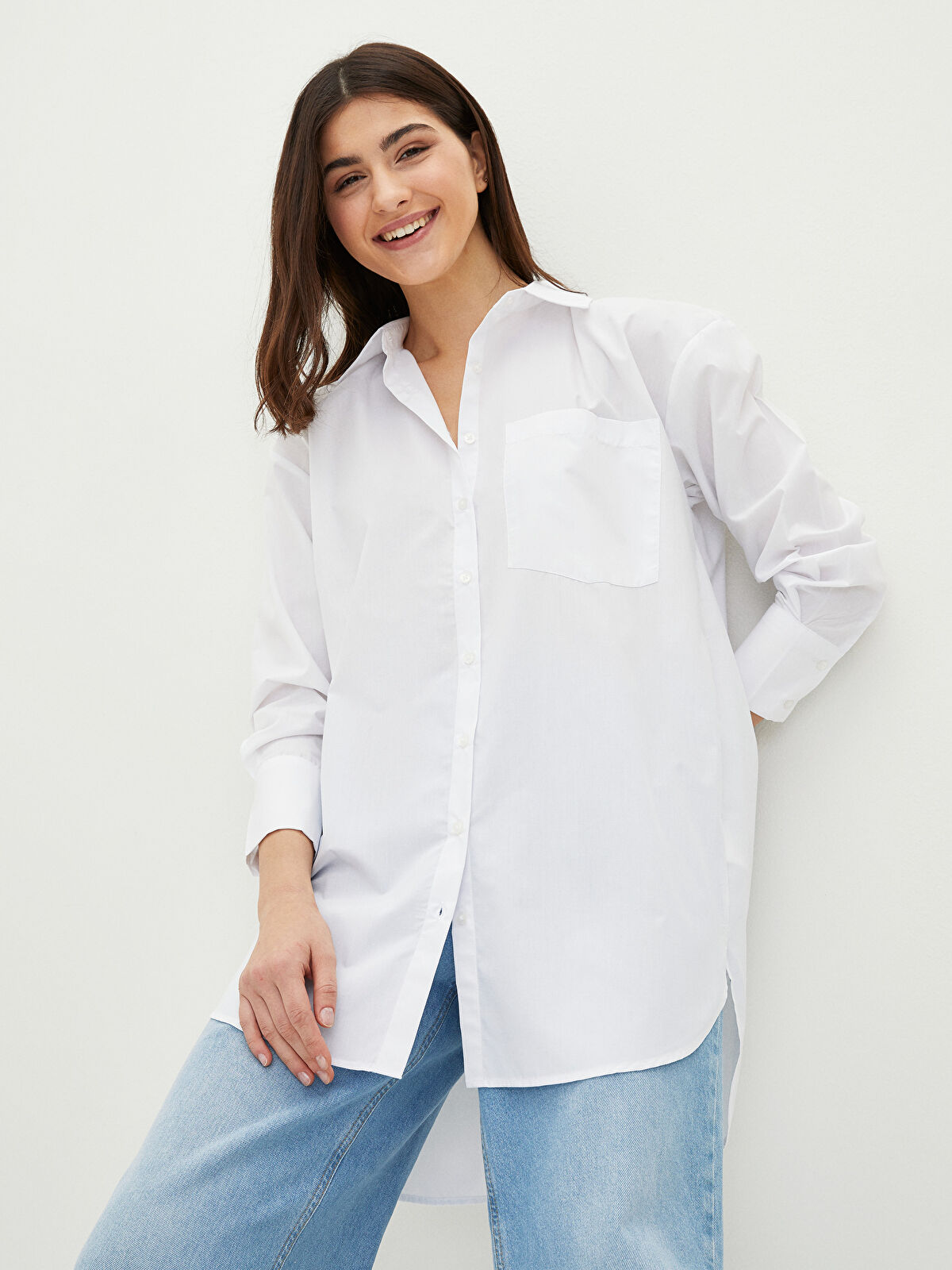 LCW CASUAL Gömlek Yaka Düz Uzun Kollu Oversize Poplin Kadın Tunik