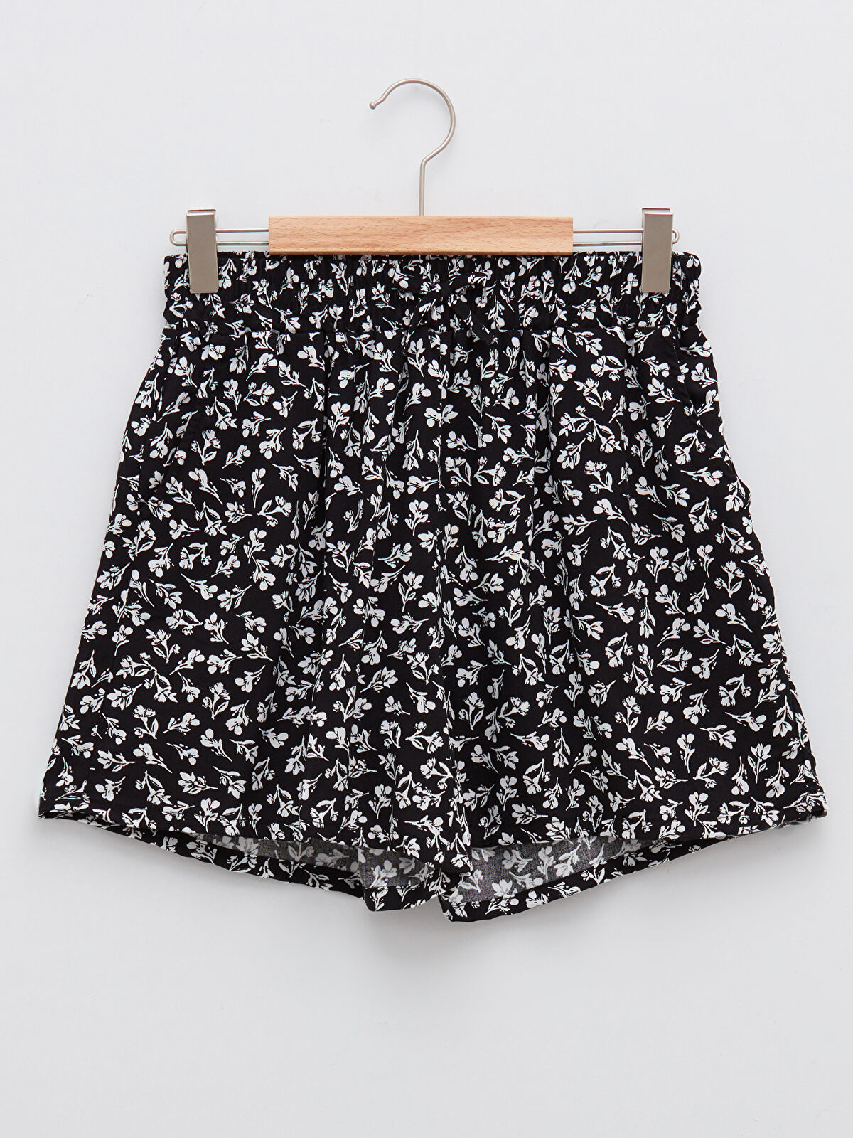 Beli Lastikli Desenli Viskon Kız Çocuk Şort