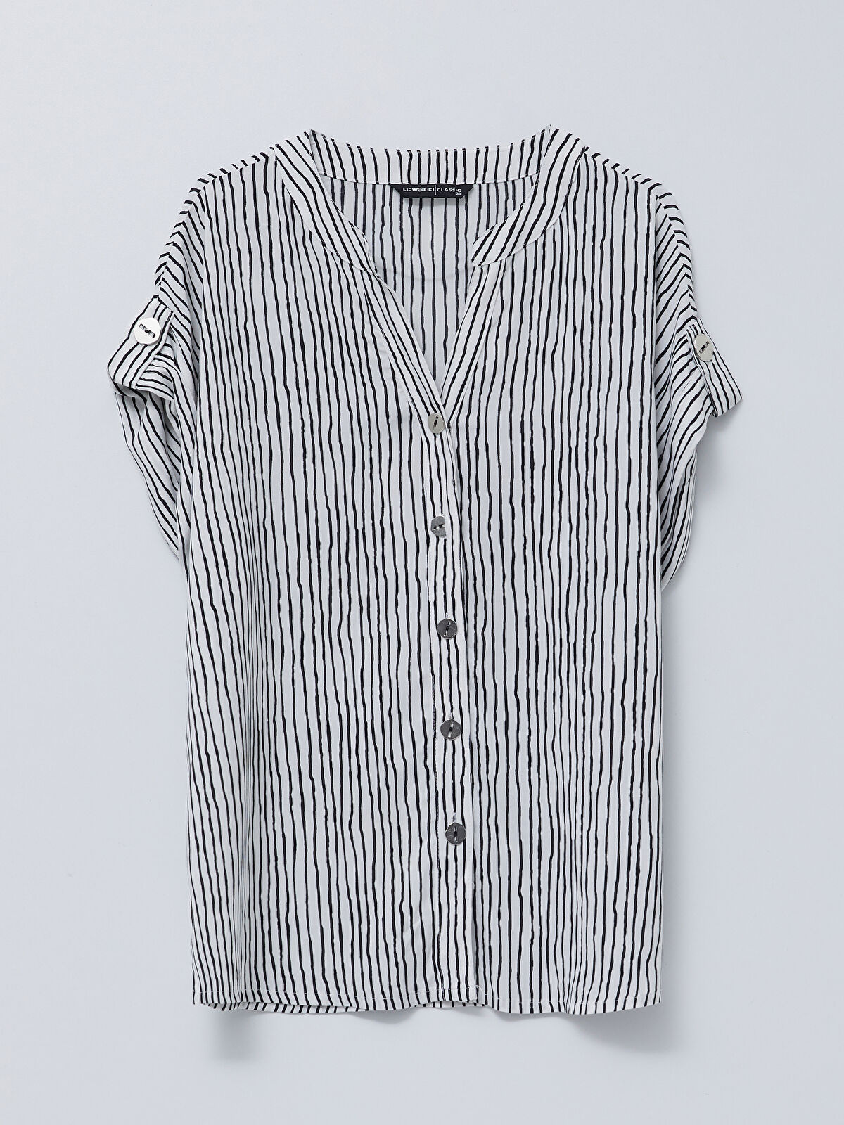 LCW CLASSIC Kaçık Yaka Desenli Kısa Kollu Viskon Kadın Gömlek