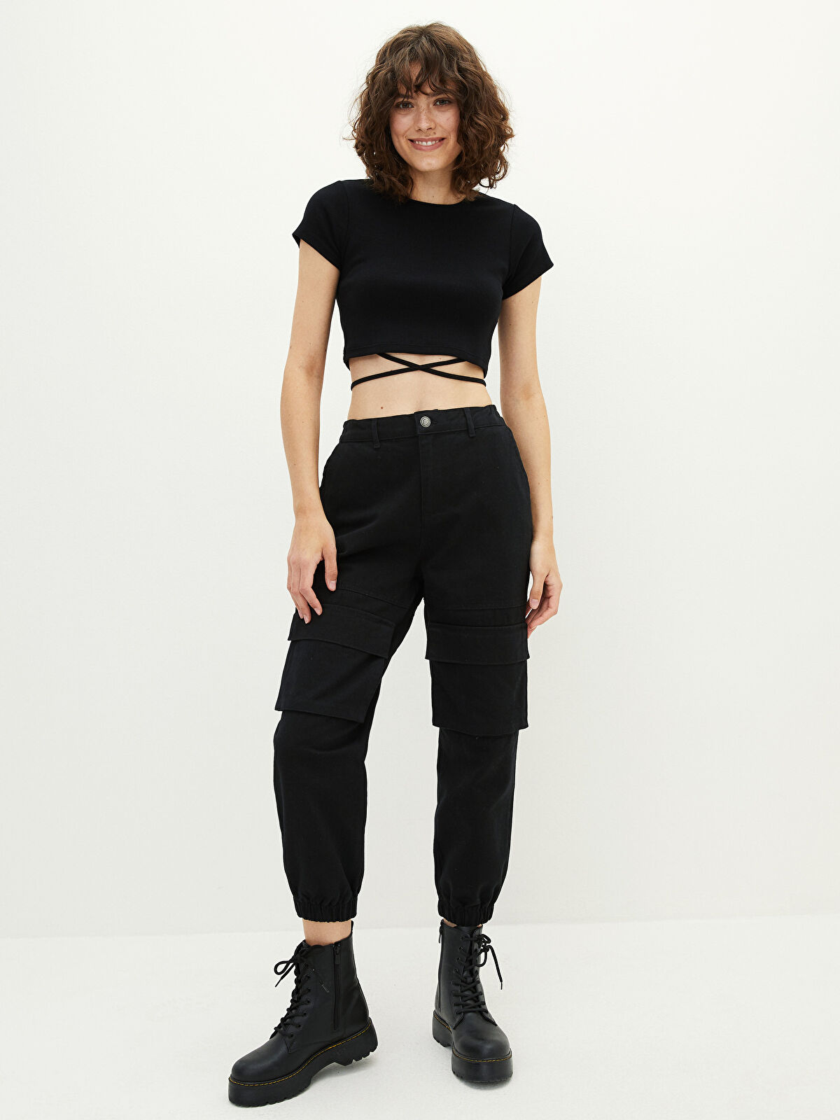 LCW CASUAL Normal Bel Standart Fit Cep Detaylı Gabardin Kadın Jogger Pantolon LCW CASUAL Normal Bel Standart Fit Cep Detaylı Gabardin Kadın Jogger Pantolon