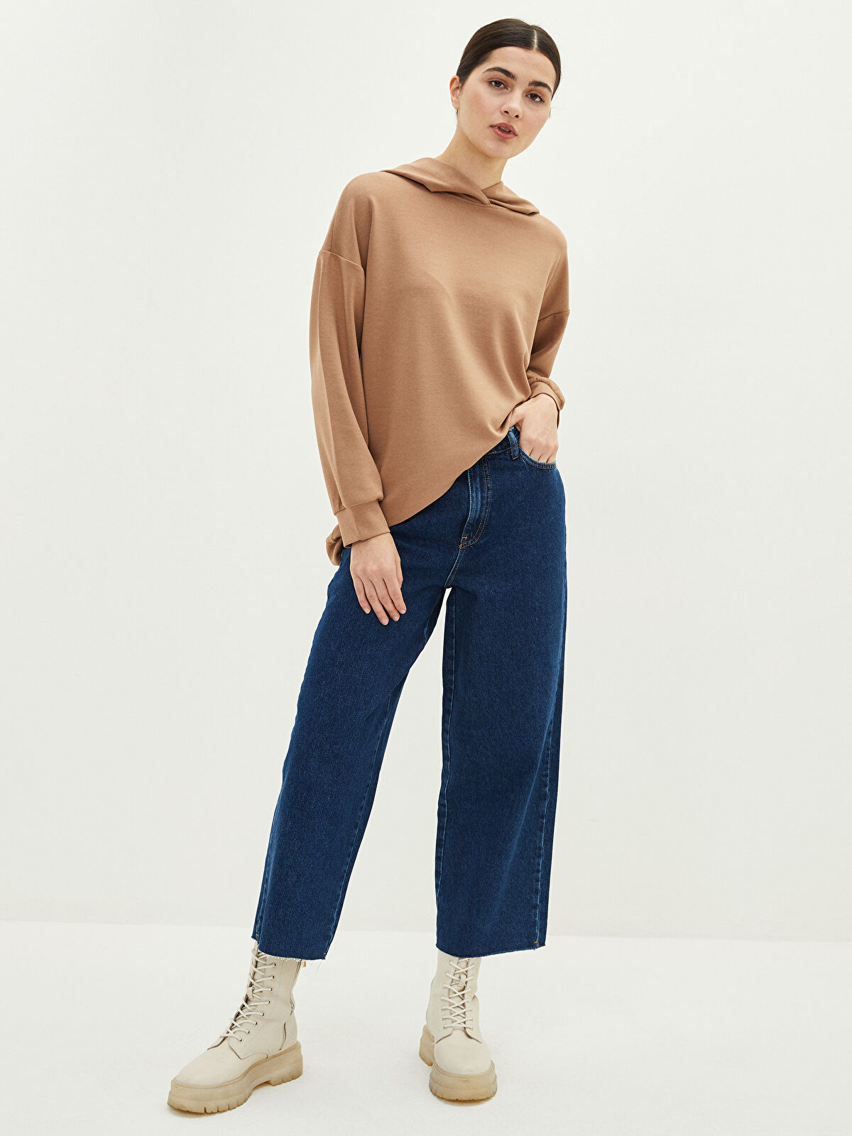 MODEST Standart Fit Cep Detaylı Kadın Rodeo Jean Pantolon