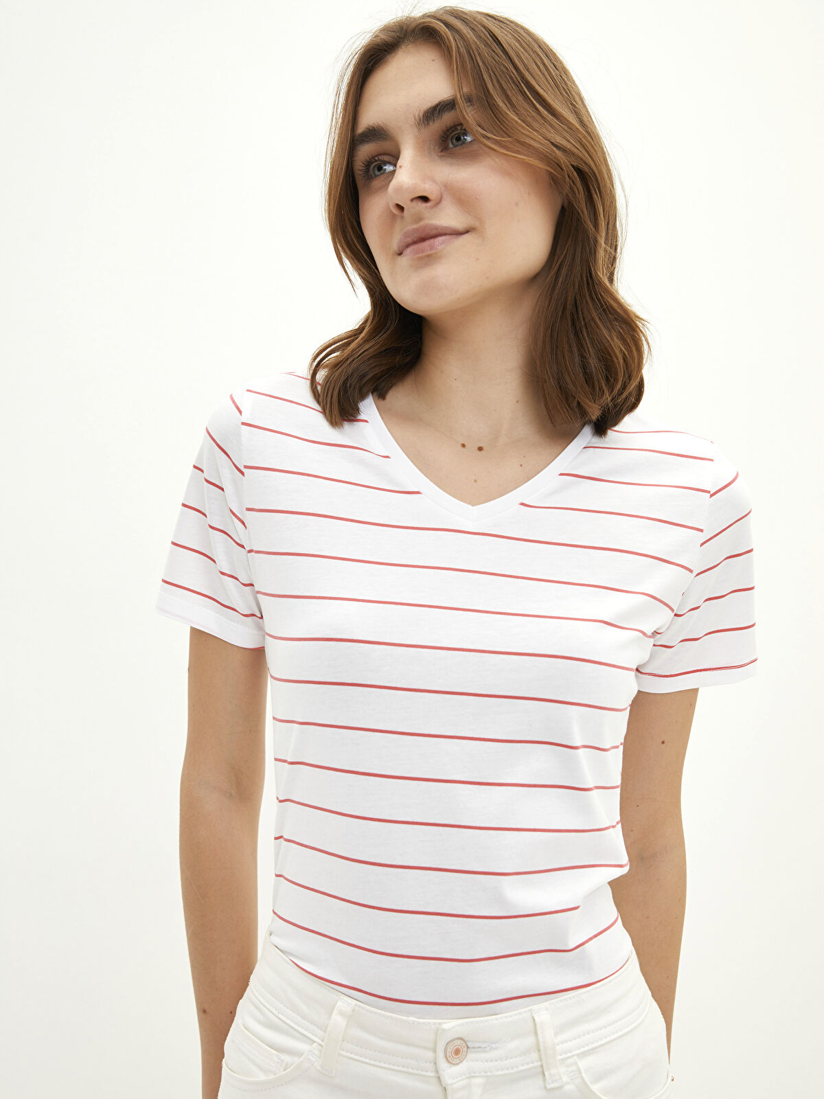LCW BASIC V Yaka Çizgili Kısa Kollu Pamuklu Kadın Tişört