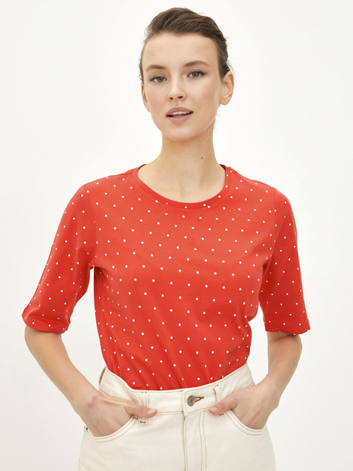 LCW BASIC Bisiklet Yaka Puantiyeli Kısa Kollu Pamuklu Kadın Tişört